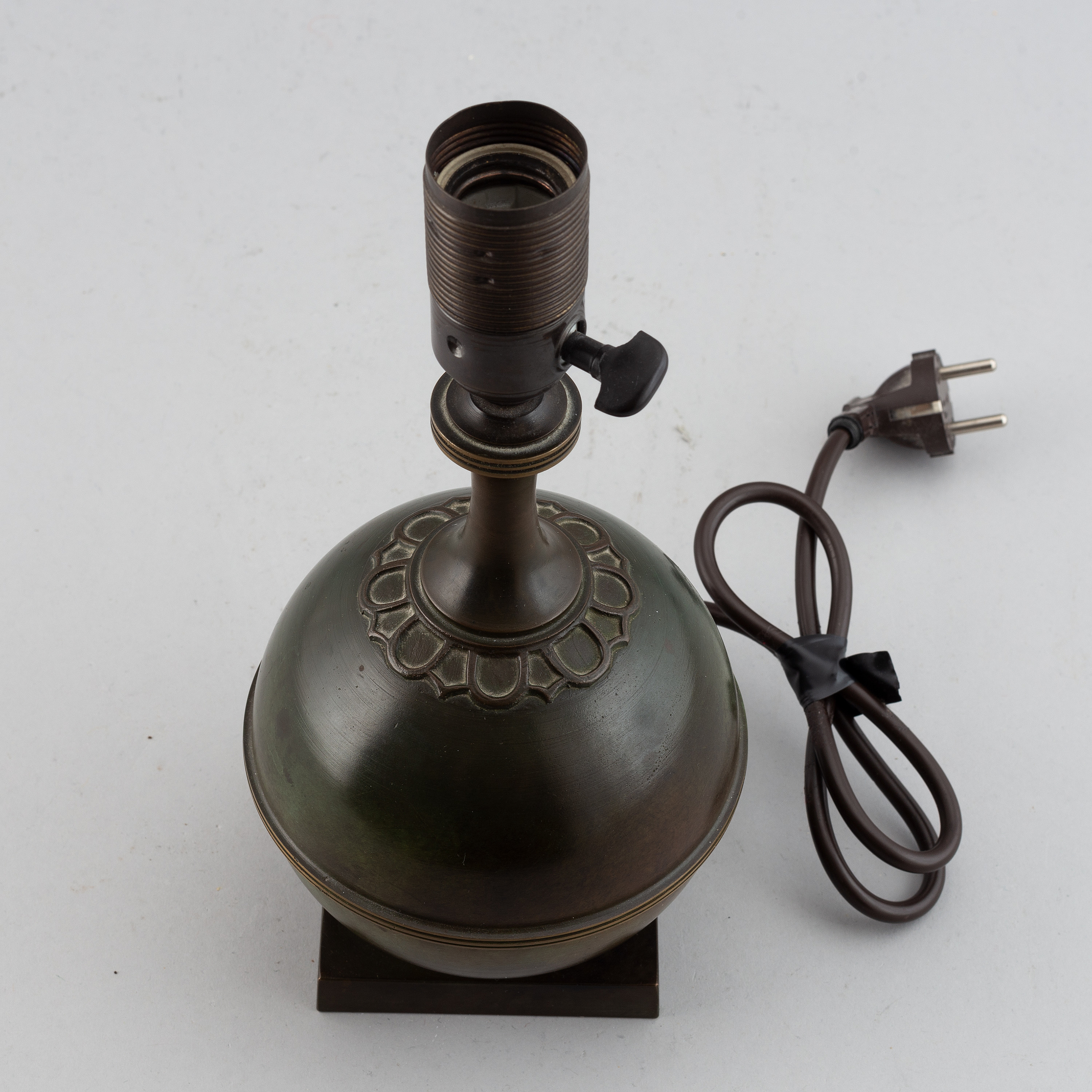 Bordslampa, GAB, Brons, 1930-tal. - Bukowskis