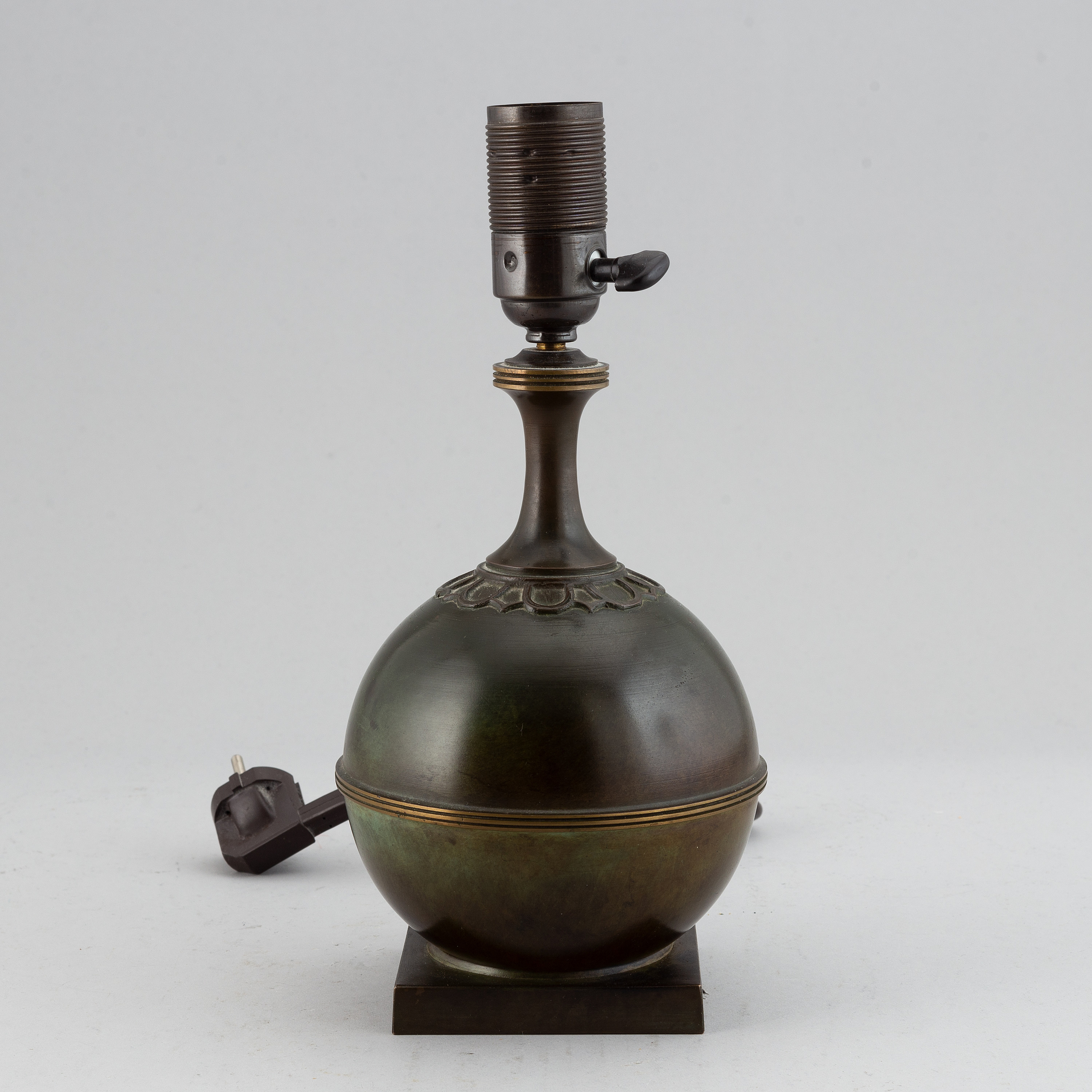 Bordslampa, GAB, Brons, 1930-tal. - Bukowskis