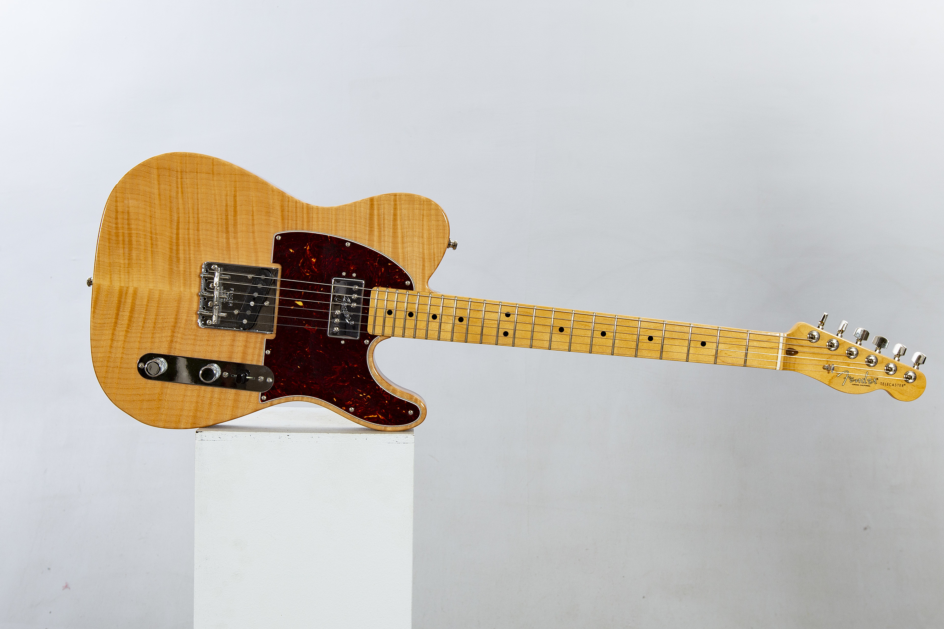 Elgitarr, Fender Telecaster, Rarities Flame Maple Top, 2019. - Bukowskis
