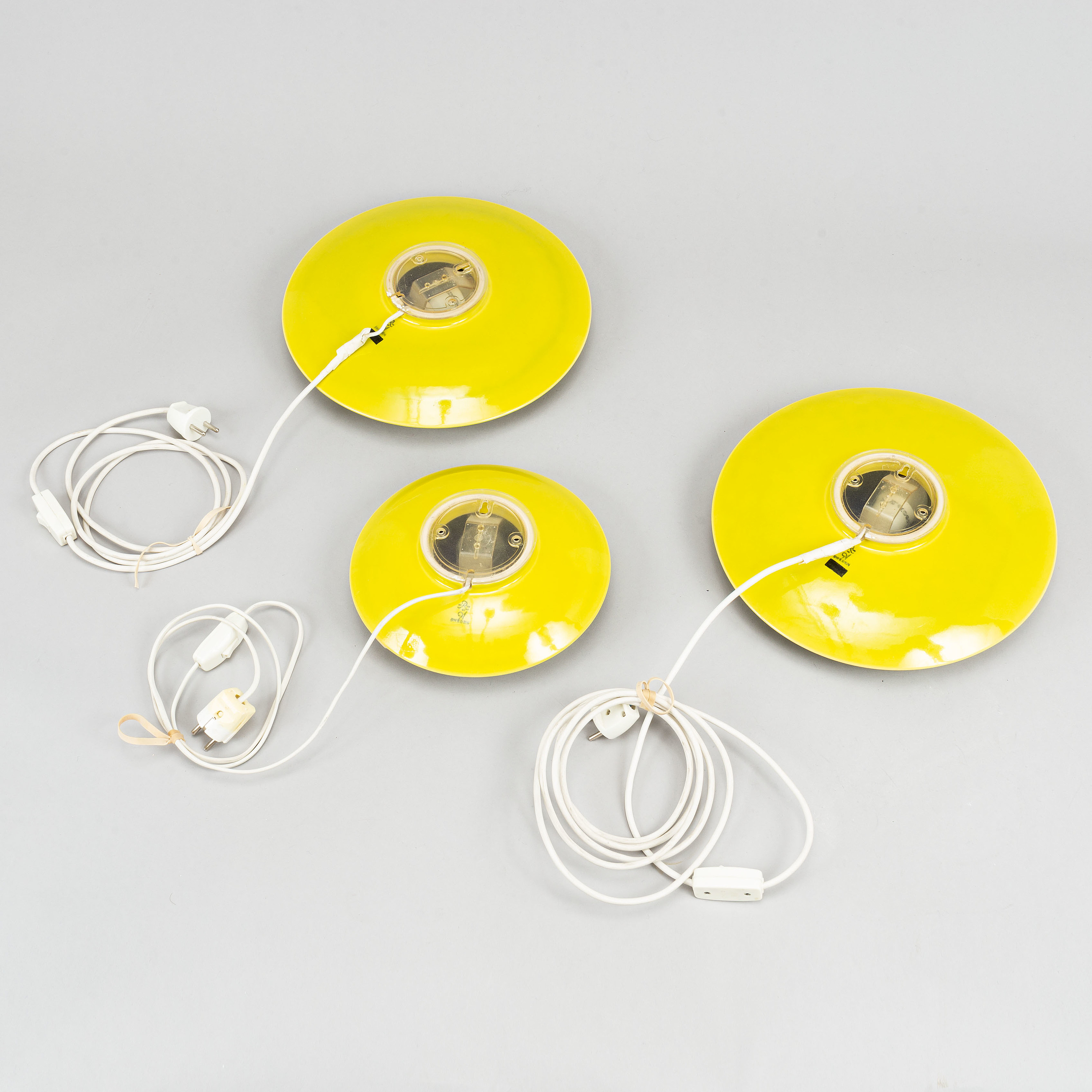 Olle Alberius, three wall lights, Rörstrand. - Bukowskis