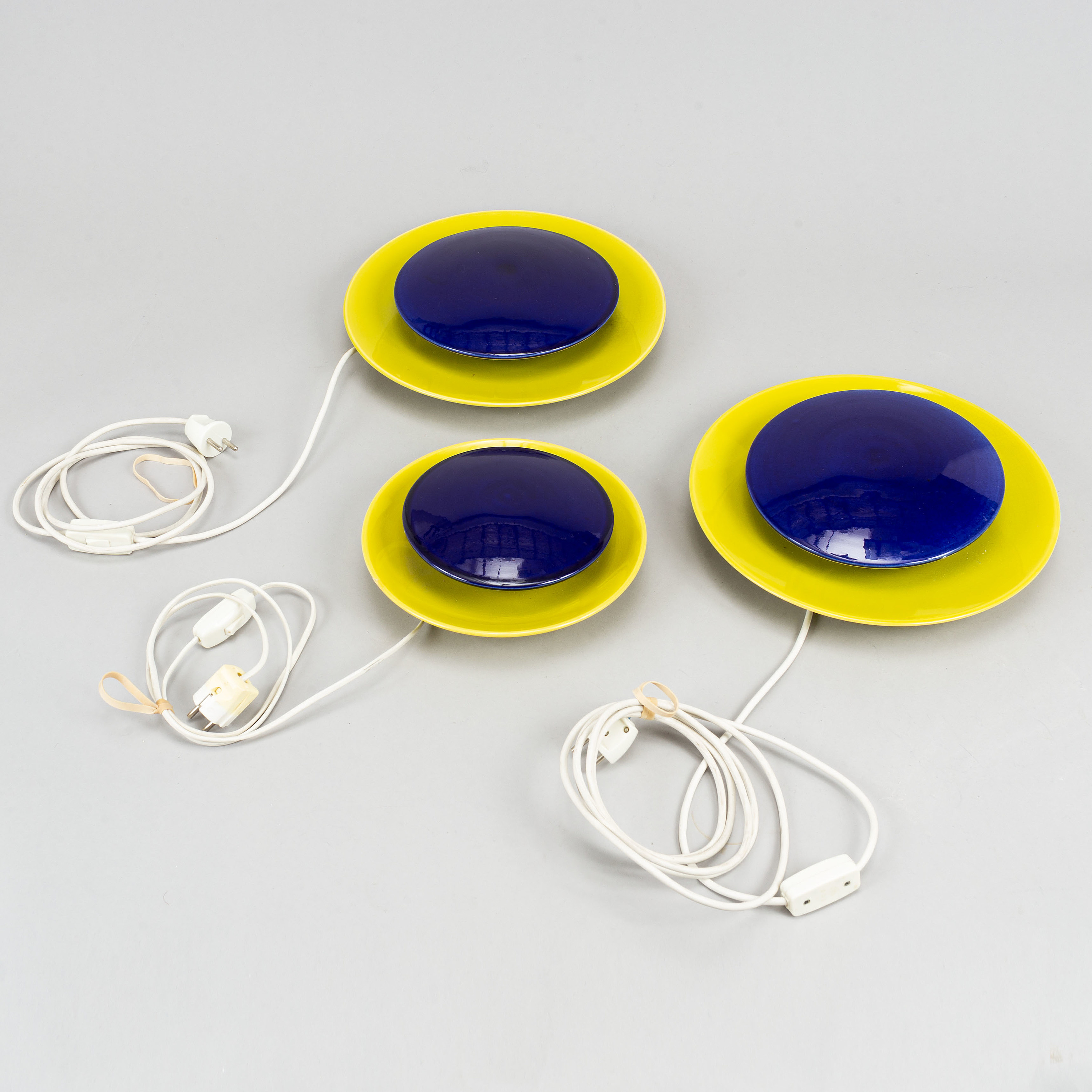 Olle Alberius, three wall lights, Rörstrand. - Bukowskis