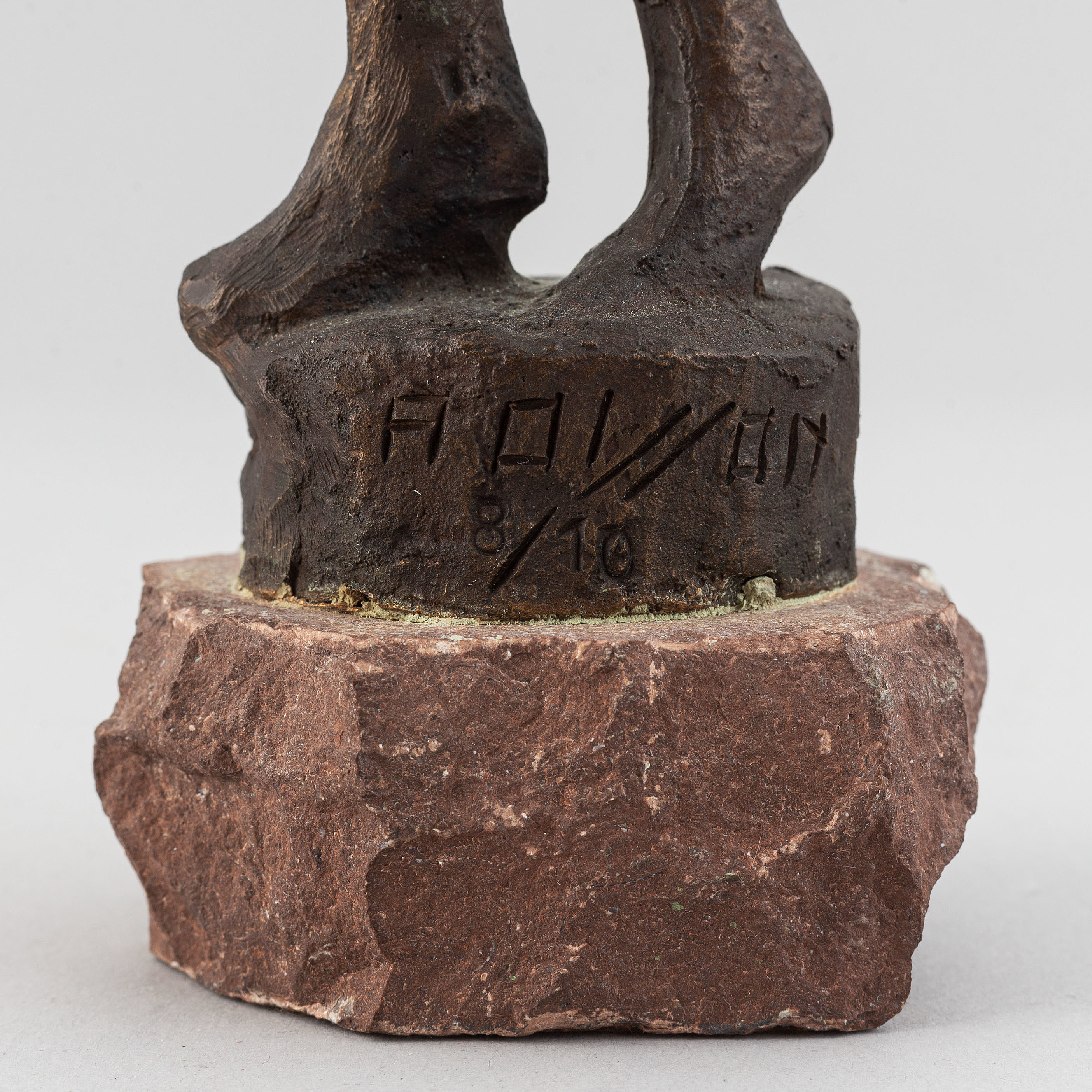 Axel Olsson, skulptur, brons, signerad och numrerad 8/10. - Bukowskis