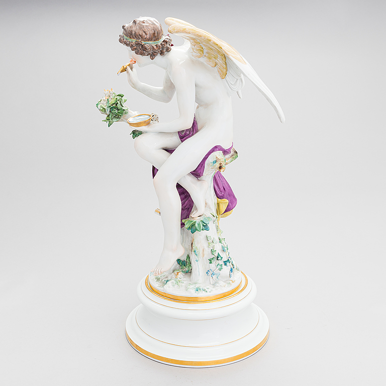 A Meissen Cupid porcelaine figure, 20th century. - Bukowskis