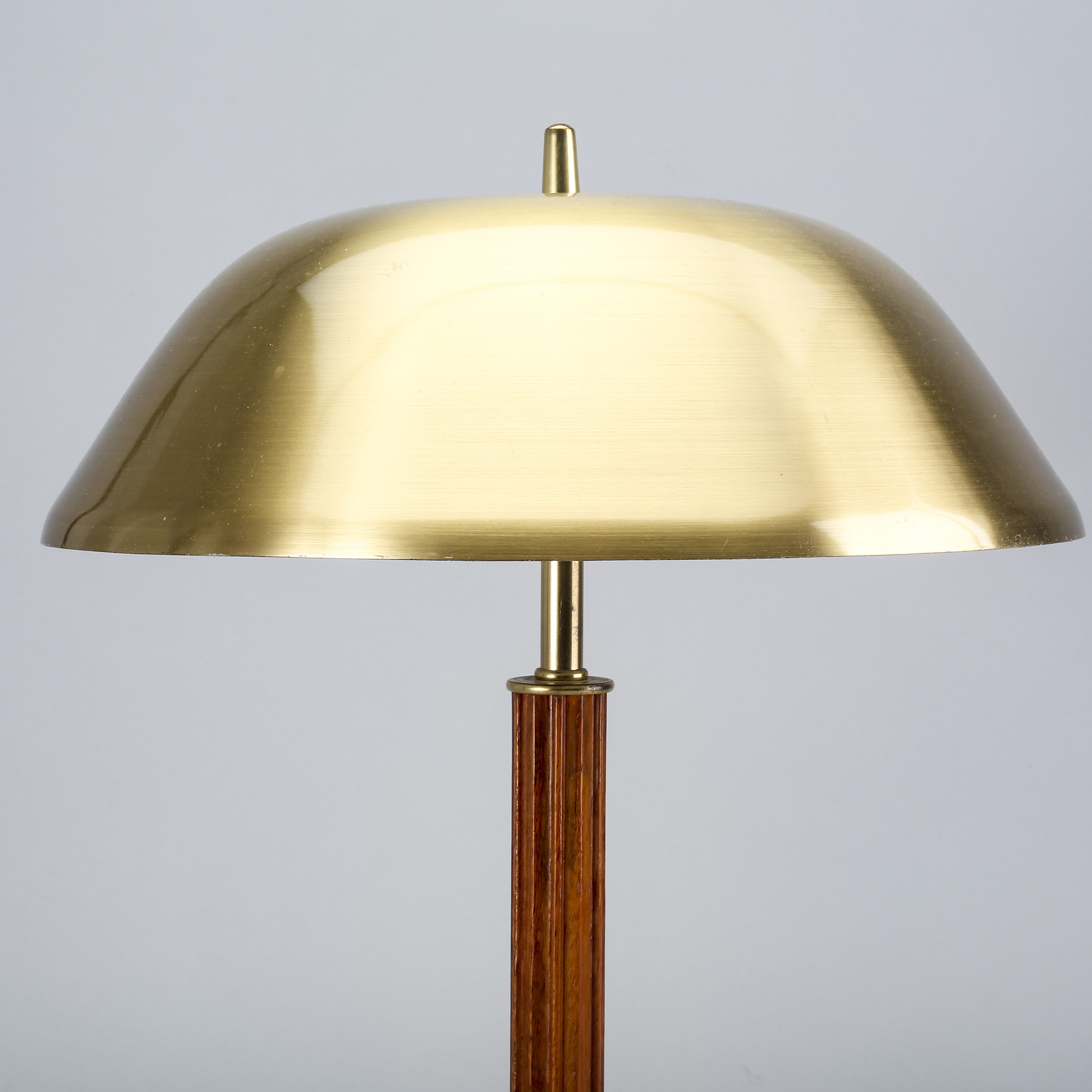 A mid 1900s table lamp. - Bukowskis