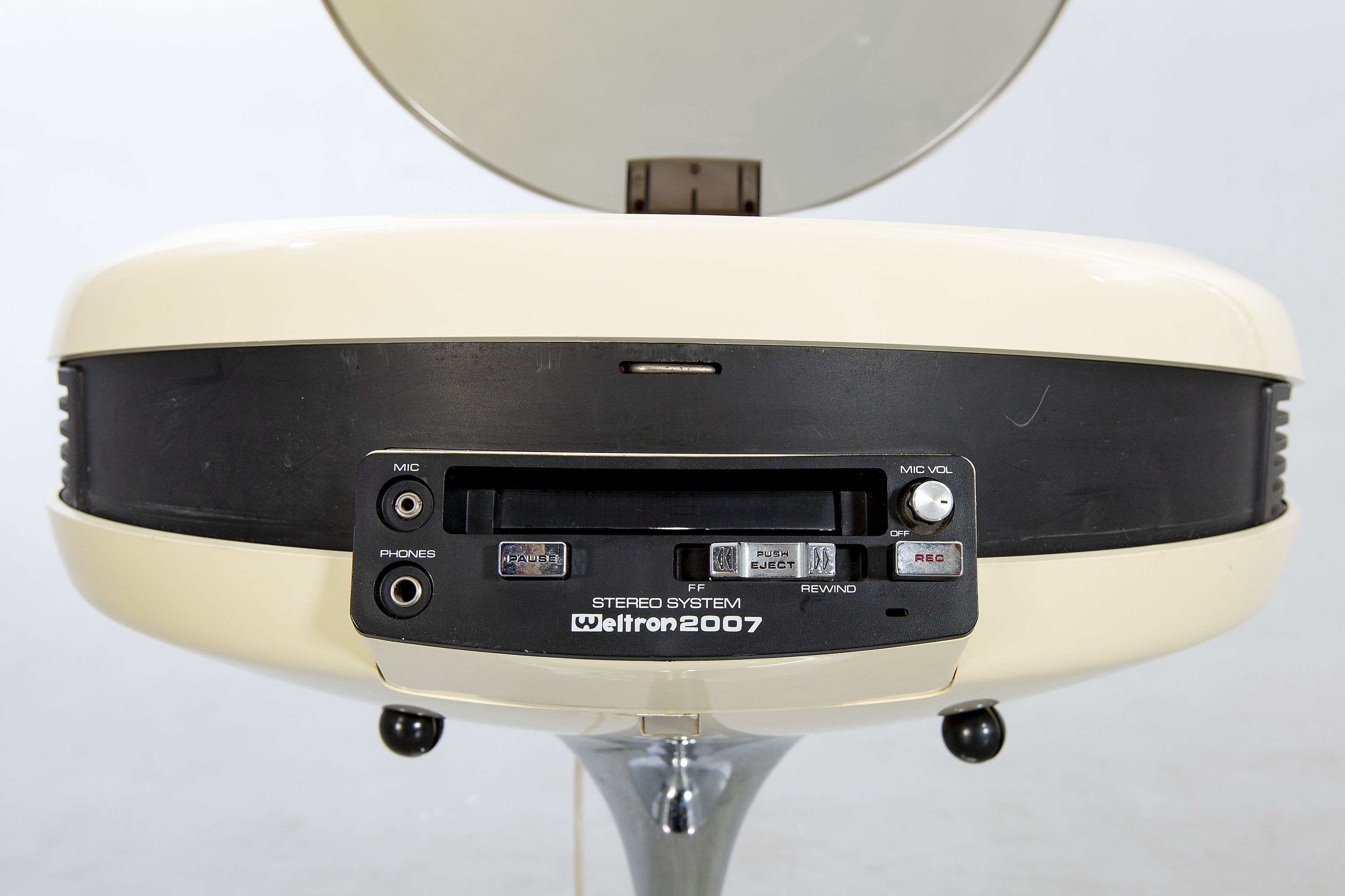 Weltron, 2007 A stereo system, circa 1972. - Bukowskis