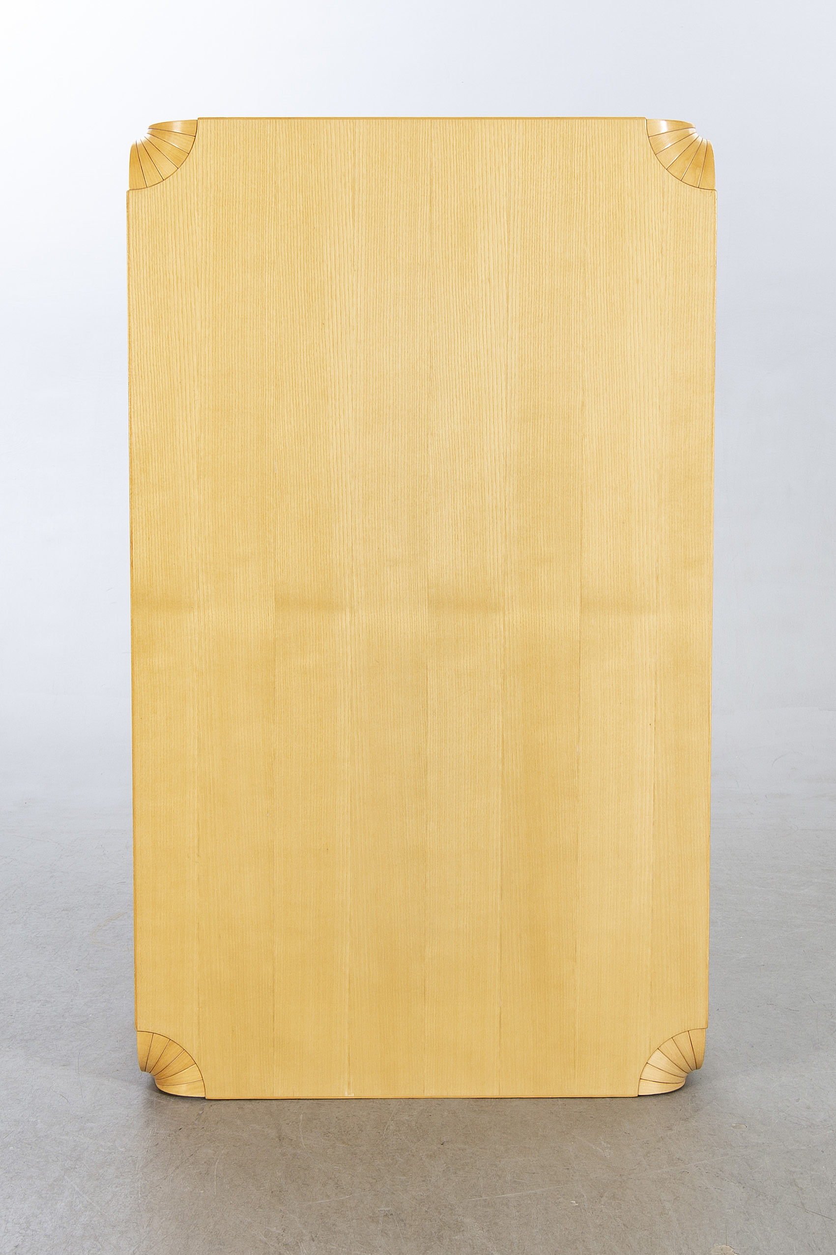 Alvar Aalto, soffbord "Fan-leg table" för Artek, 2000-tal. - Bukowskis