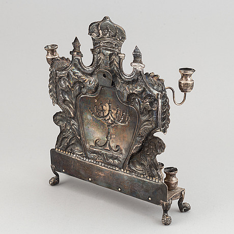 A 19th century silver chanukka-lamp. - Bukowskis