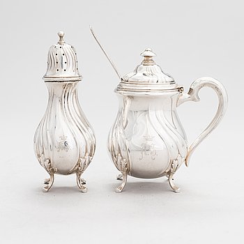 Ströare och senapsburk, silver, kontrollstämplad A. Tillander ...