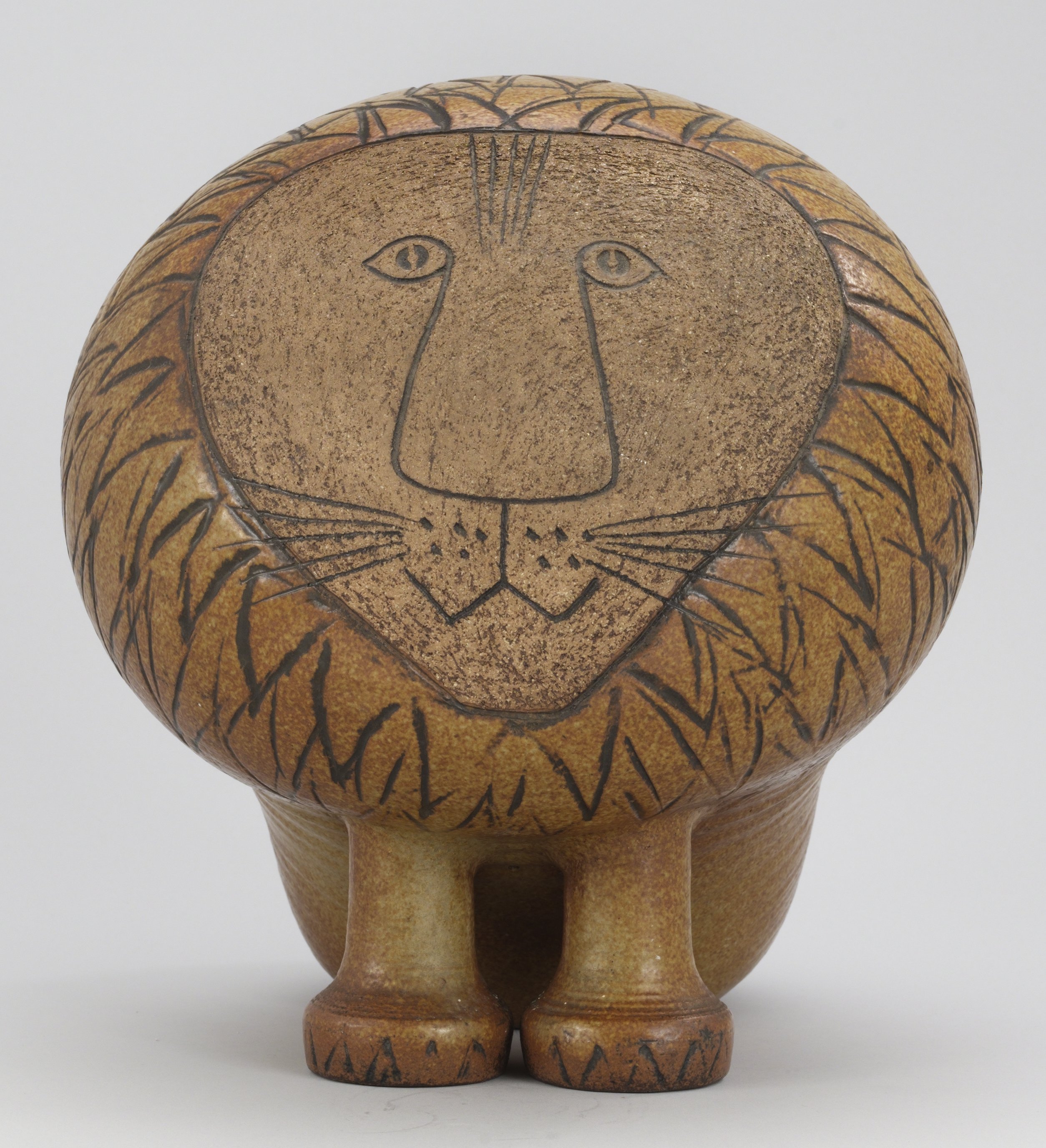 LISA LARSON, "Lejon gigant", serie Afrika, Gustavsberg. - Bukowskis