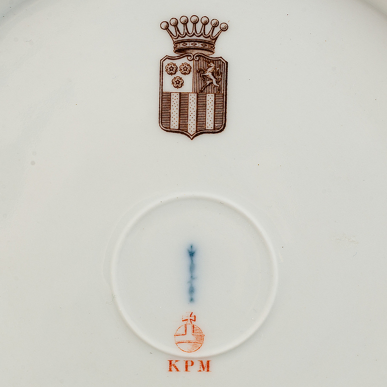 Two porcelain plates, KPM, Berlin, 20th century. - Bukowskis