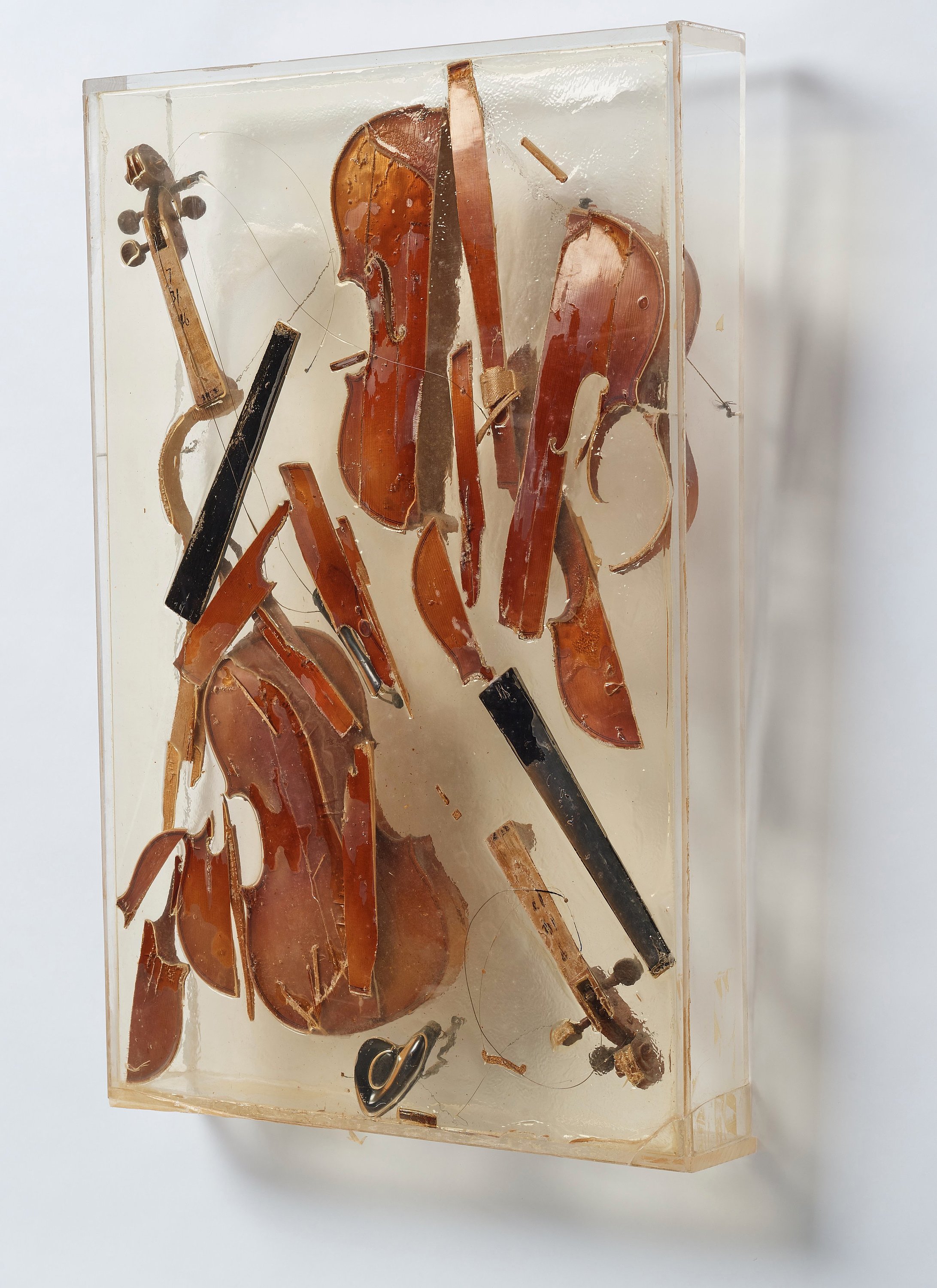 Arman (Armand Pierre Fernandez), Untitled. - Bukowskis