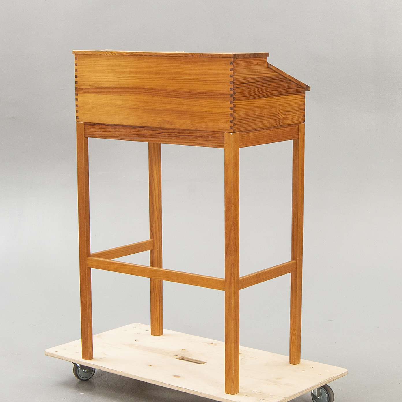 Skrivpulpet, troligen Andreas Hansen för Hadsten Träindustri, Danmark ...