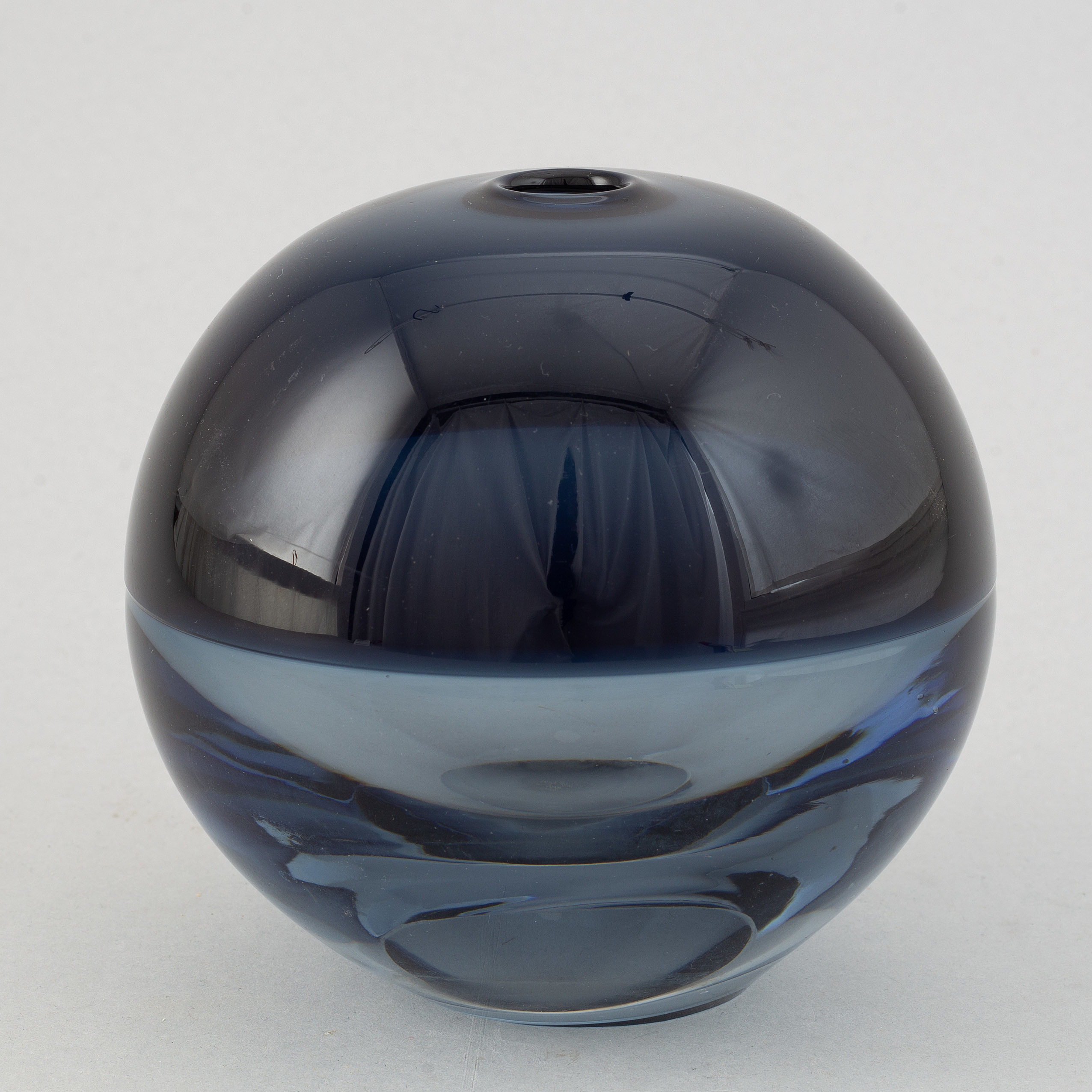 Timo Sarpaneva, vas, "Ukkospallo/Åskboll", Iittala -56. - Bukowskis