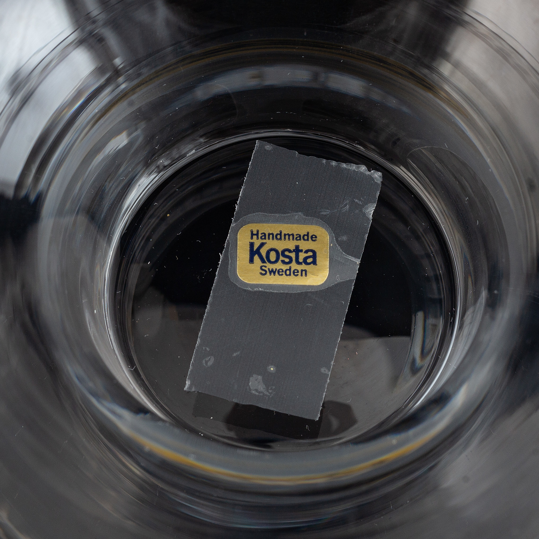 Lisa Bauer, a glass bowl, signed and numbered, Kosta 1978. - Bukowskis