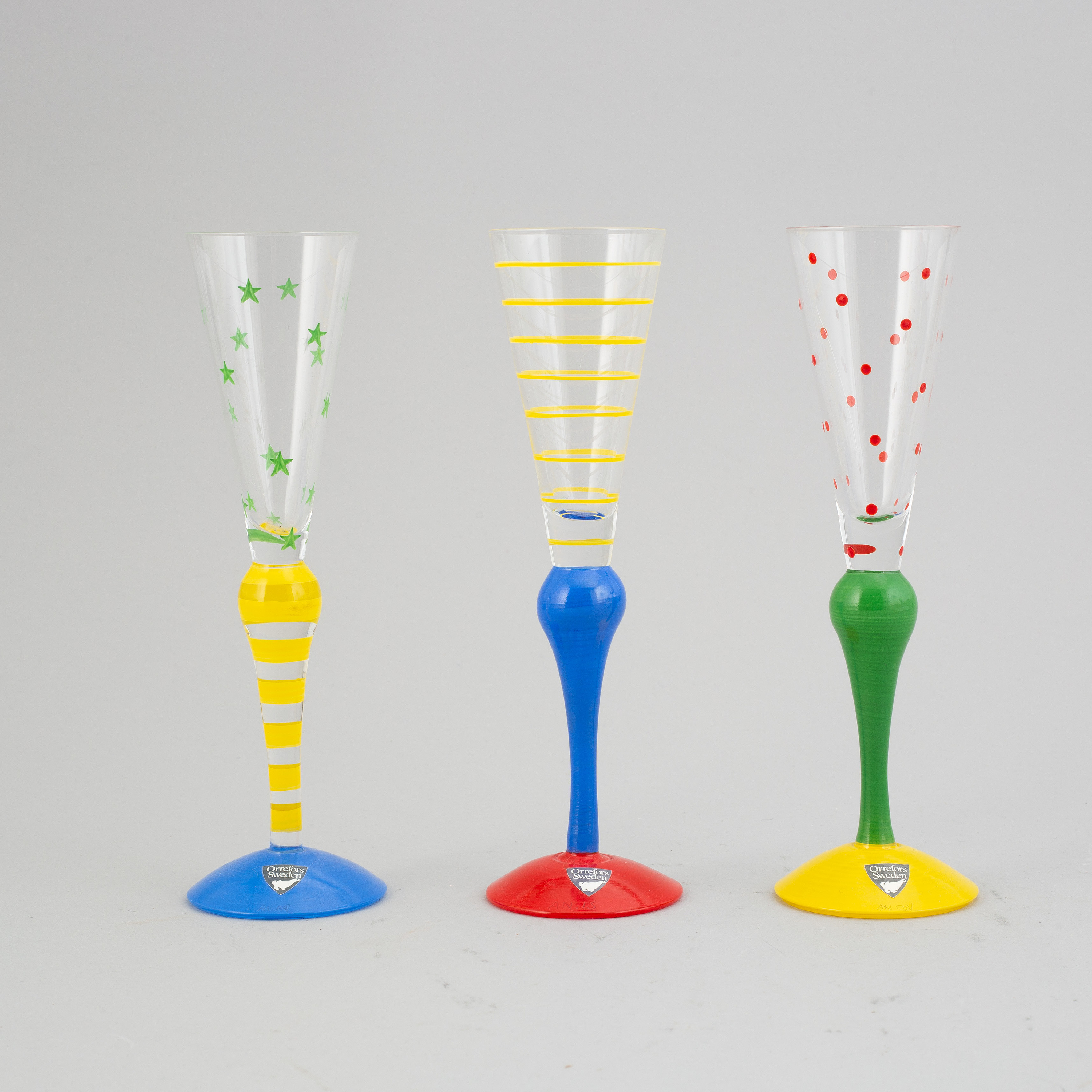 Anne Nilsson, snapsglas, 6 st, "Clown", Orrefors. - Bukowskis