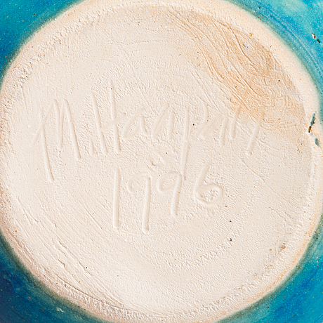 Merja Haapala, uniikki veistos, "Torni" kivitavaraa, signeerattu M ...