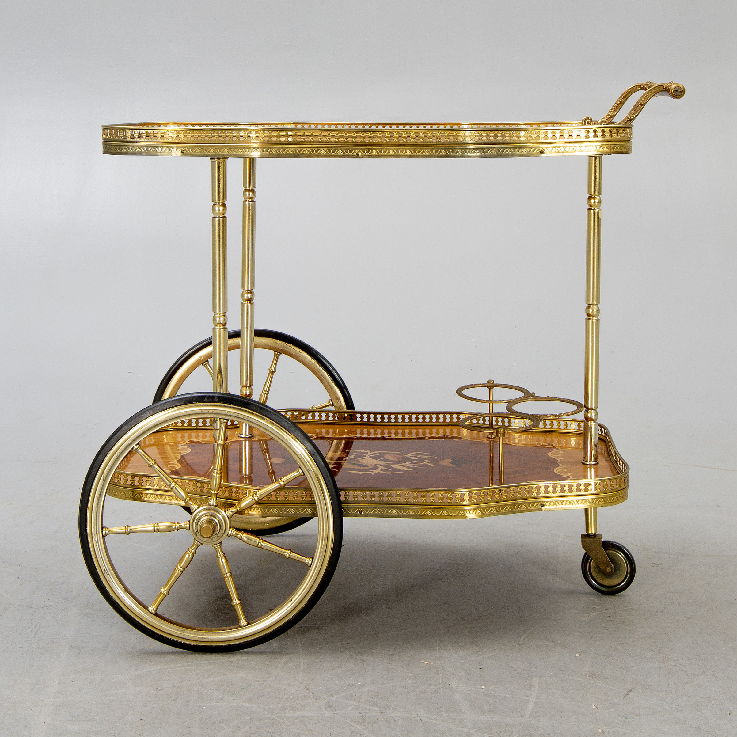 A 1970/80s trolley. - Bukowskis