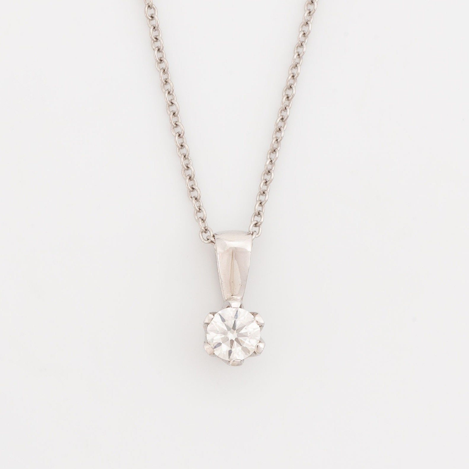 Collier med briljantslipad diamant. - Bukowskis