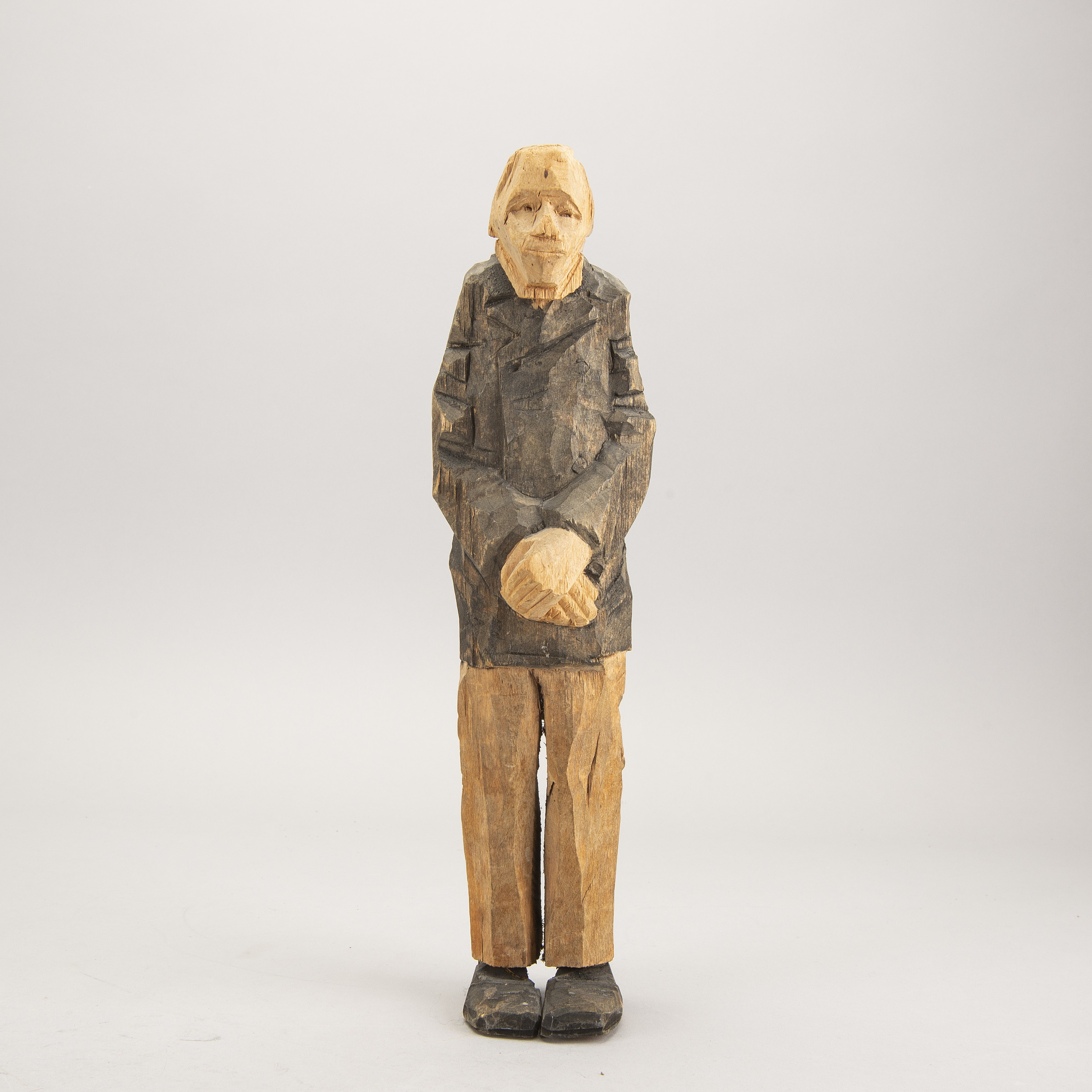 Axel Petersson Döderhultarn, a signed wood sculpture. - Bukowskis