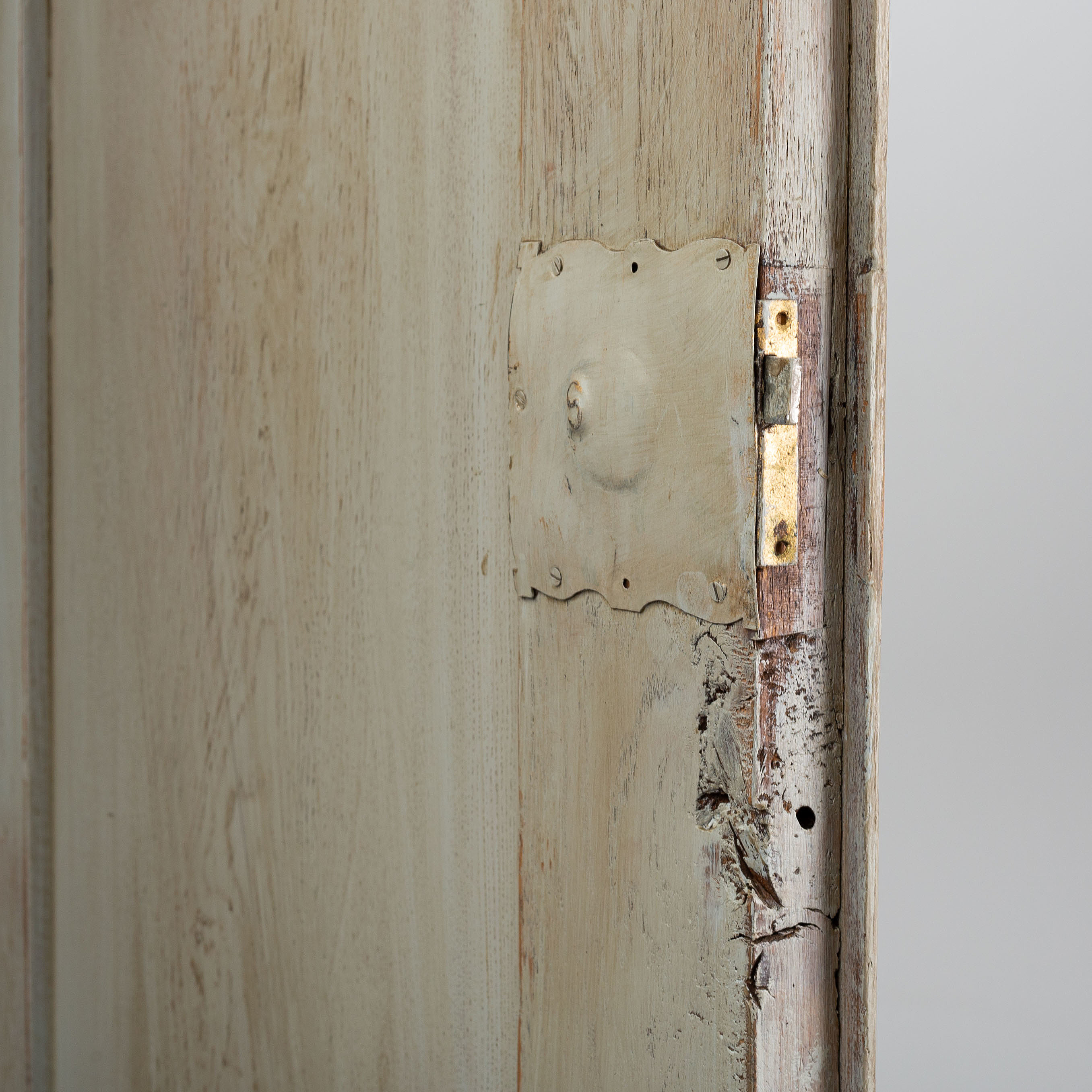 Skåp, rokokostil. - Bukowskis