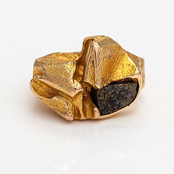 Björn Weckström, "Polyfemos", an 14K gold and zoisite ring. Lapponia ...