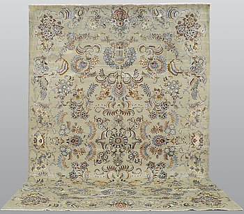 Matta, Figural Royal Keshan, ca 455 X 310 cm. - Bukowskis