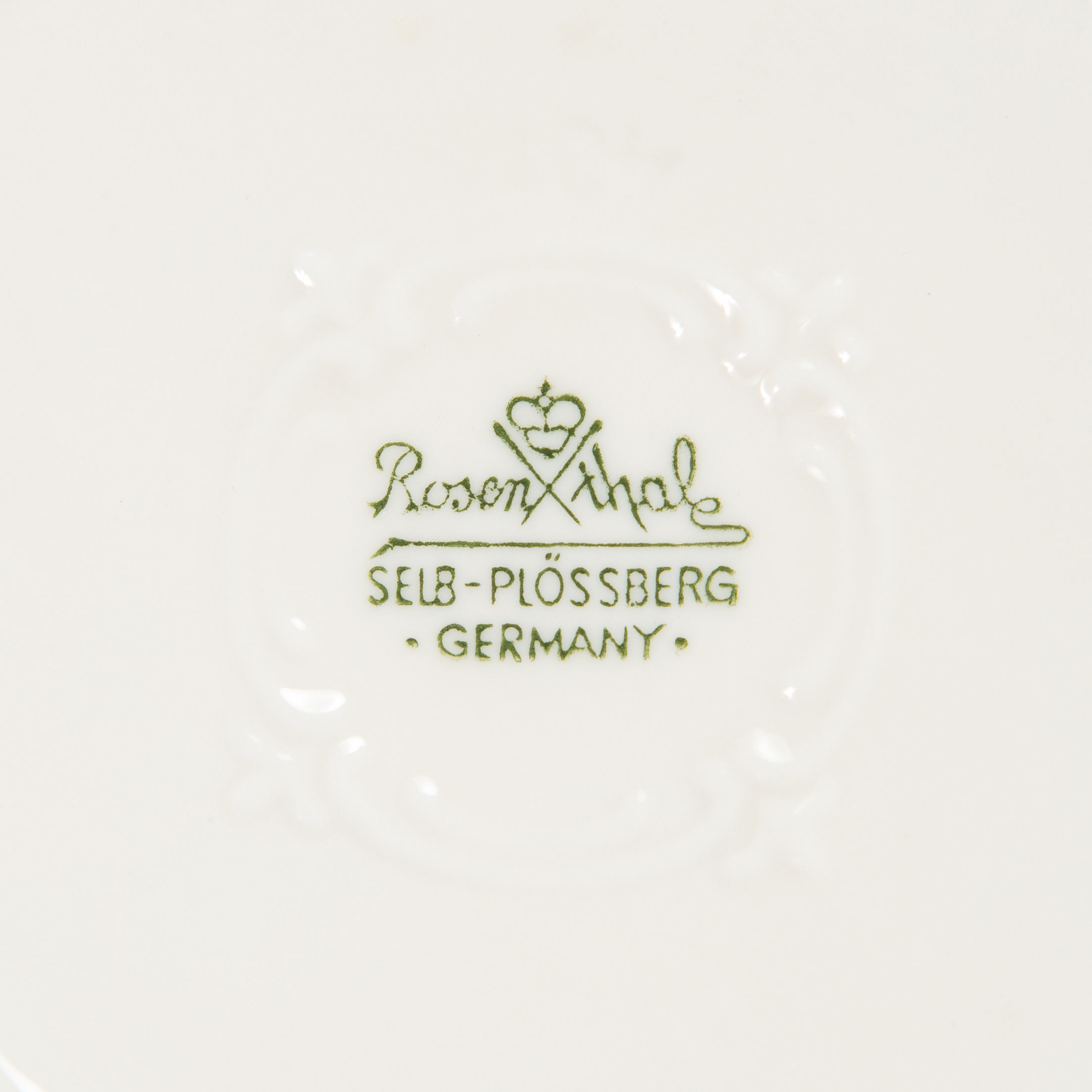 A 147-piece Rosenthal dinnerware set in porcelain, Germany 1940s/50s ...