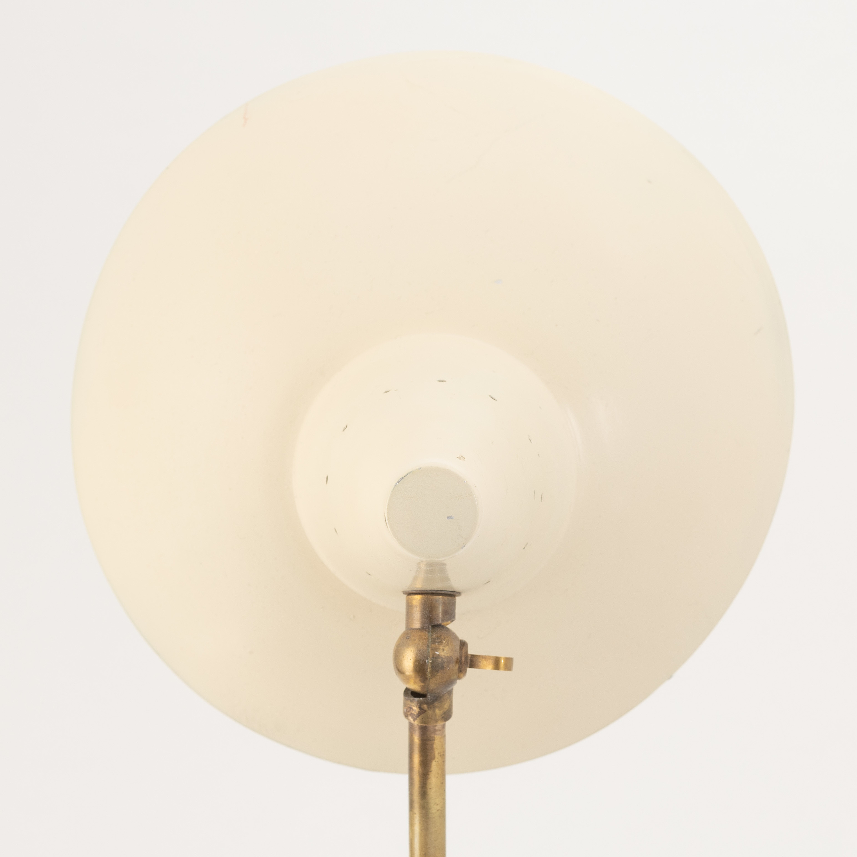 Bordslampa, Italien, modell A/1, 1900-talets andra hälft. - Bukowskis