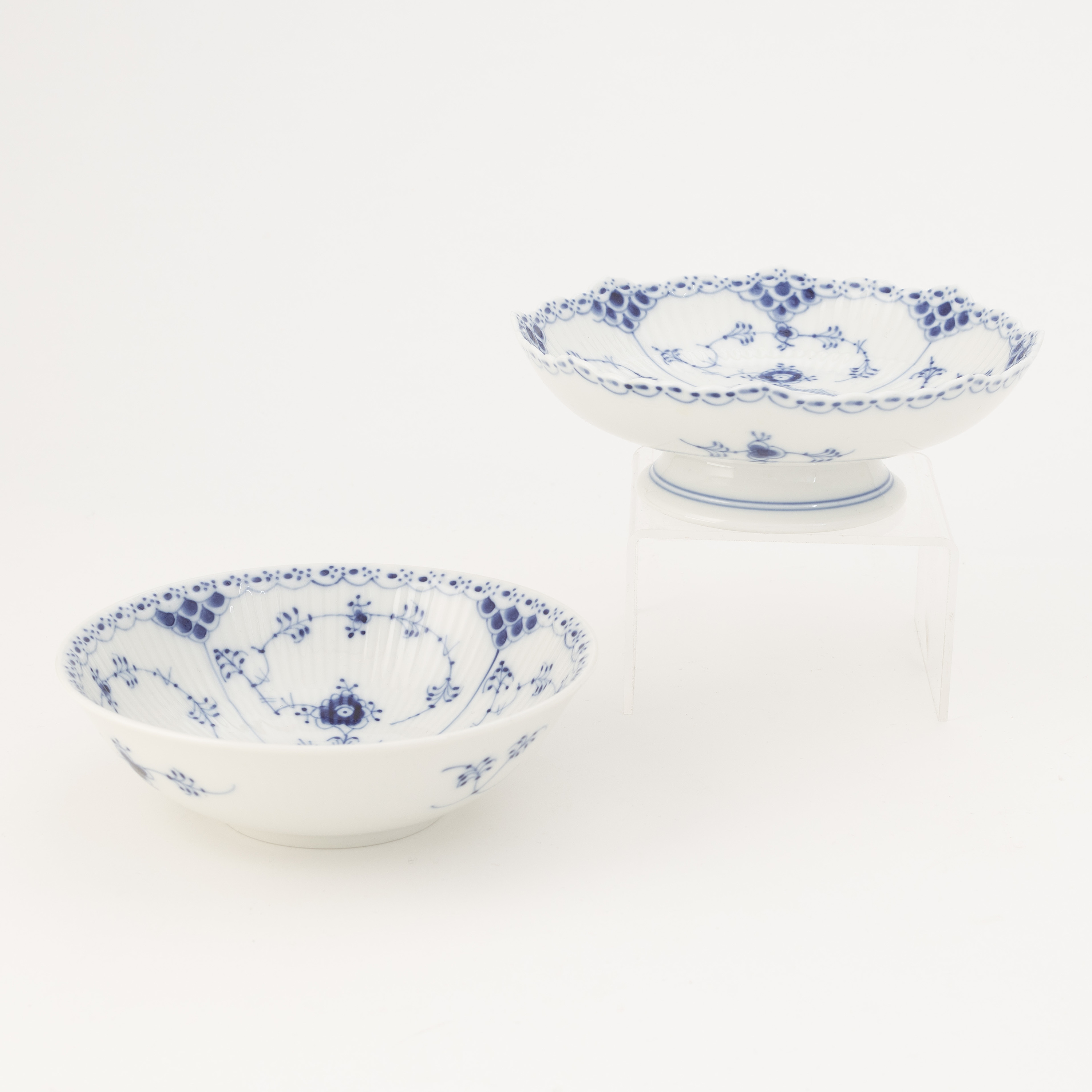 A 50 piece porcelain service, 'Musselmalet', Copenhagen, Denmark ...