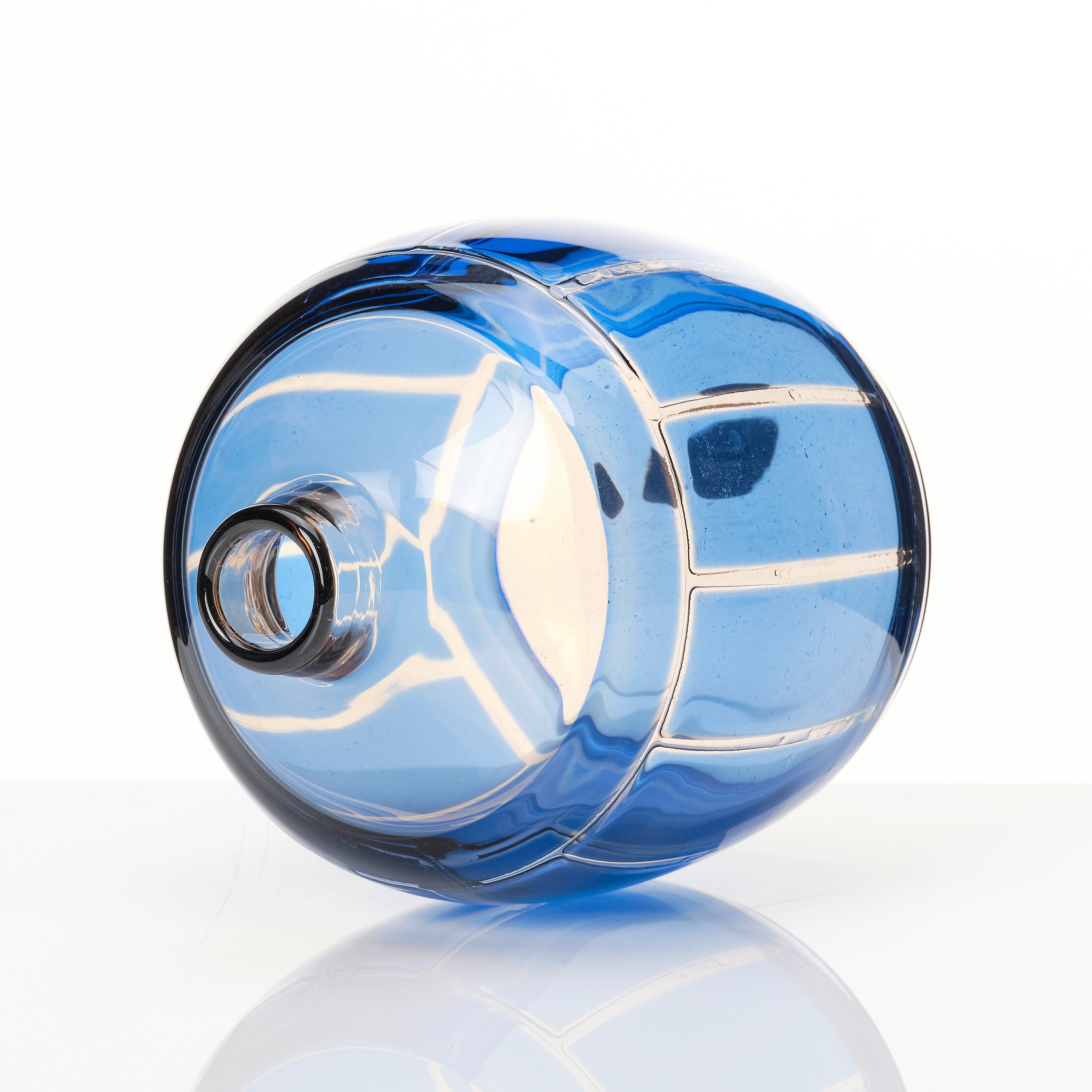 Sven Palmqvist, a 'Ravenna' glass vase, Orrefors 1964. - Bukowskis