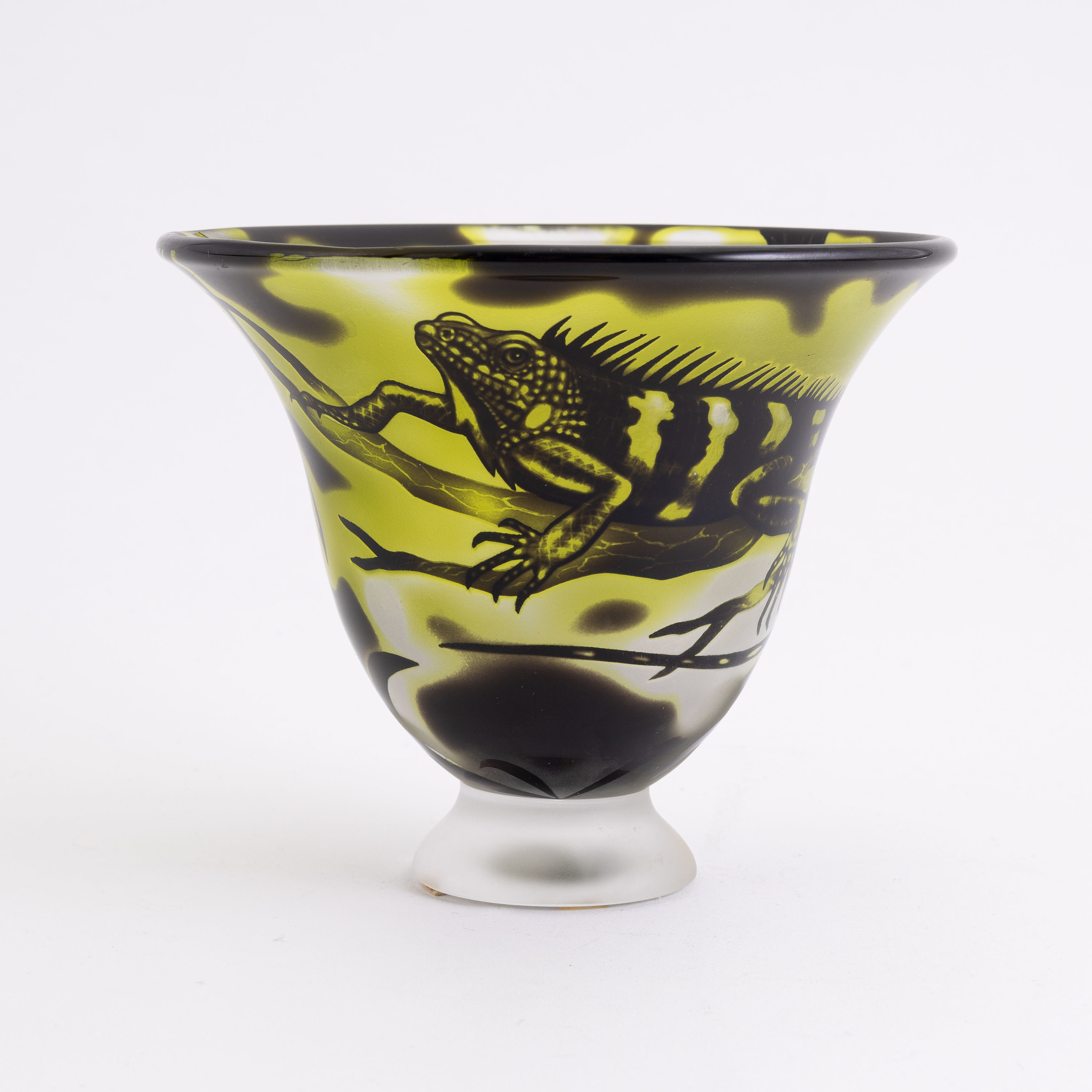 Astrid Gate, a unique glass vase, Johansfors, 2005. - Bukowskis