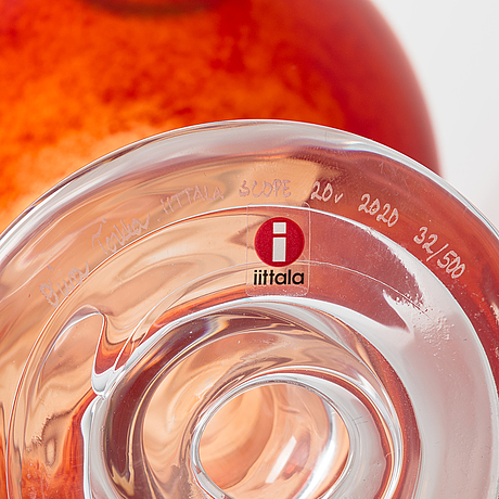 Oiva Toikka, A glass bird, signed Oiva Toikka IITTALA SCOPE 20 v. 2020 32/500. - Bukowskis