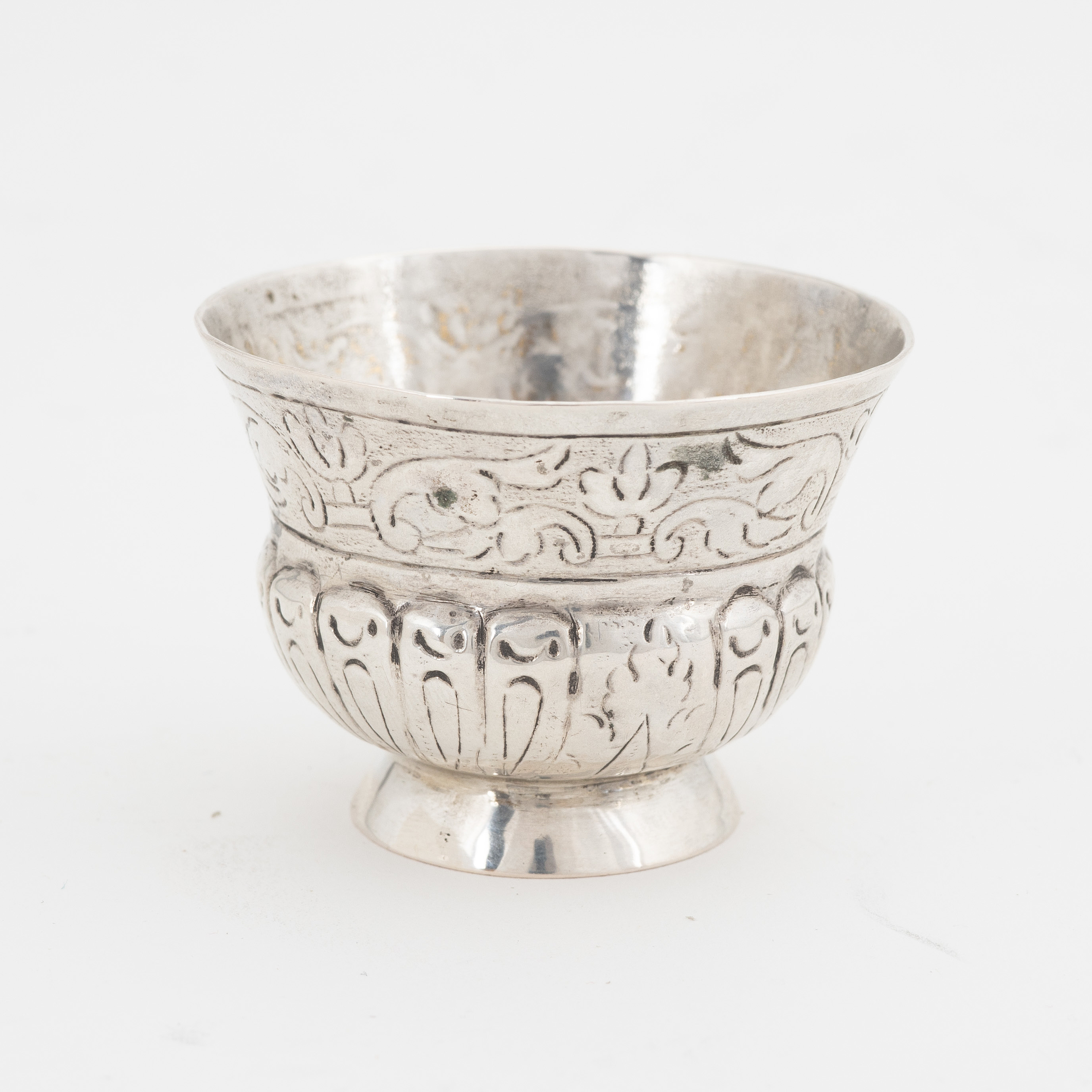 A Russian silver cup, circa 1750. - Bukowskis