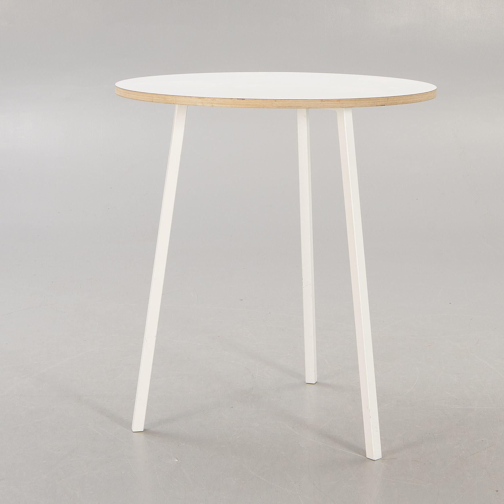 Leif Jørgensen, bord, "Loop Stand", Hay, Danmark 2000-tal. - Bukowskis