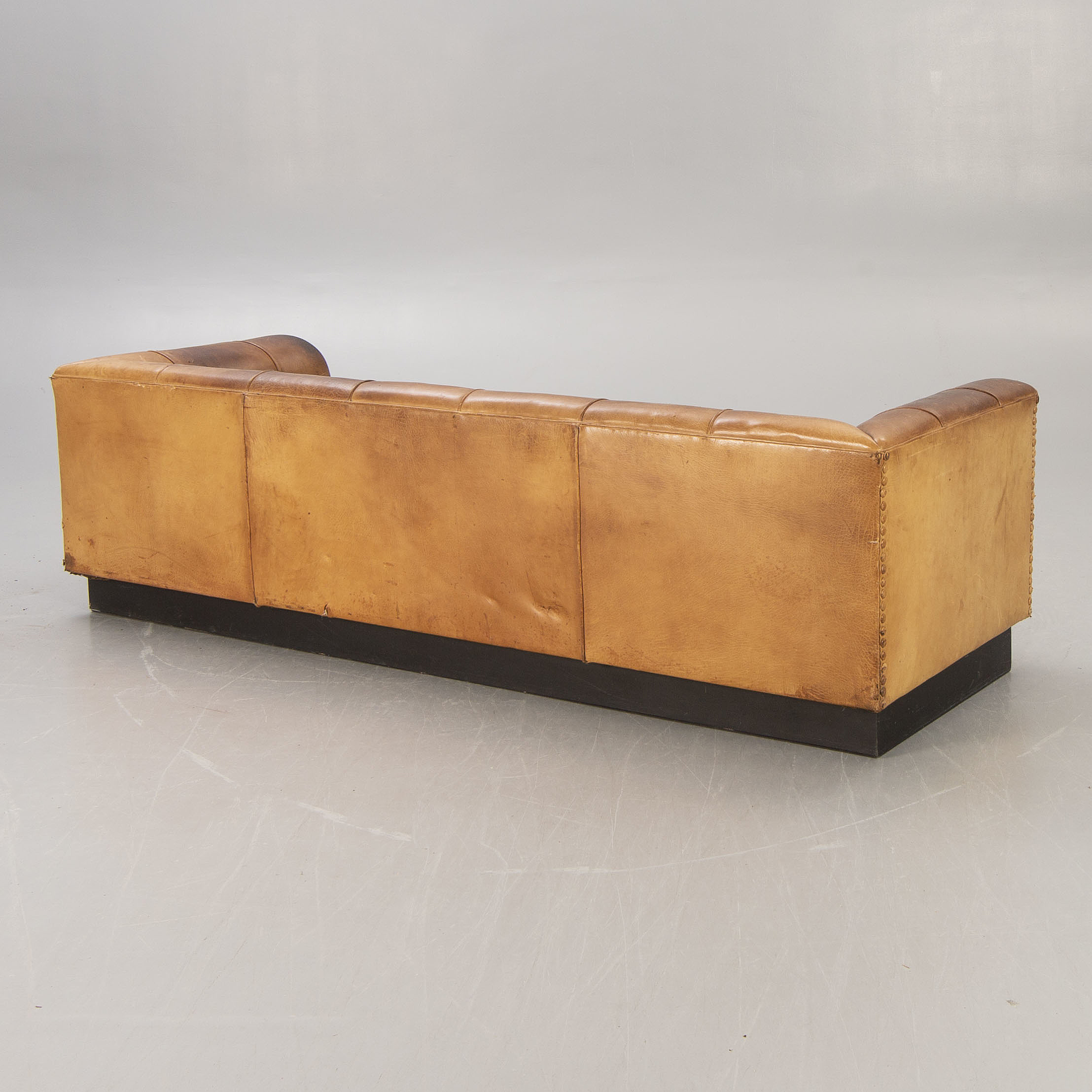 Arne Norell, soffa, "Merkur", 1900-talets andra hälft. - Bukowskis