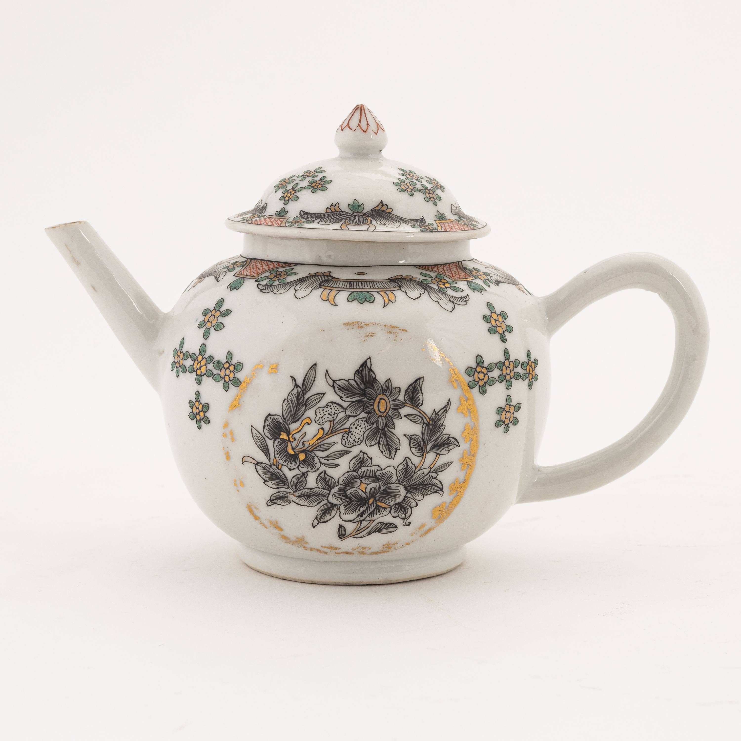 Tekanna med lock, kompaniporslin. Kina, Qingdynastin, Qianlong (1736-95 ...