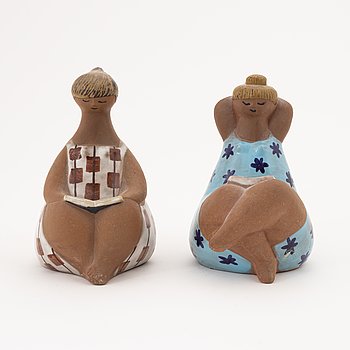 Lisa Larson, two stoneware figurines, Gustavsberg, Sweden. - Bukowskis