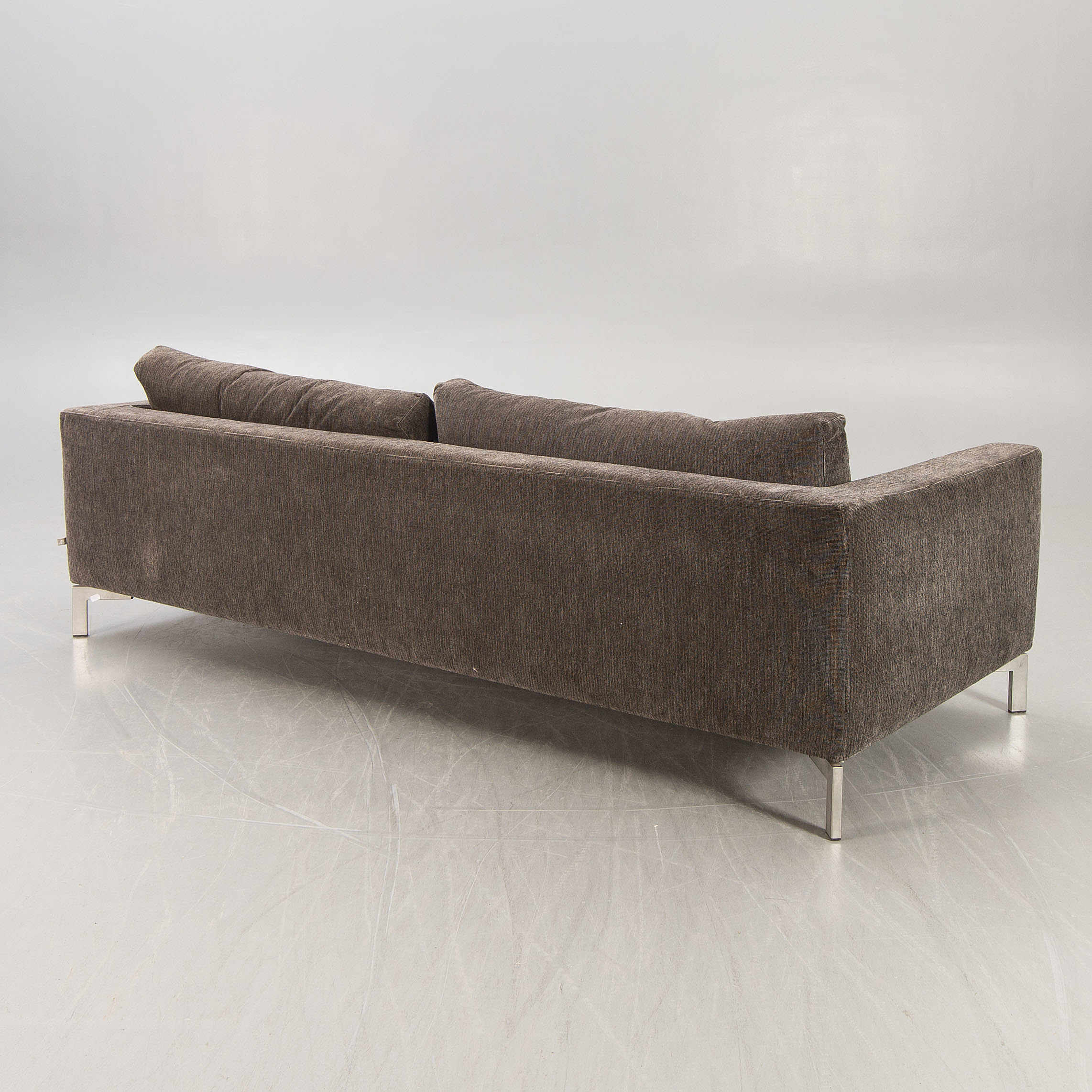 Eiler Eilersen, soffa 2016. - Bukowskis