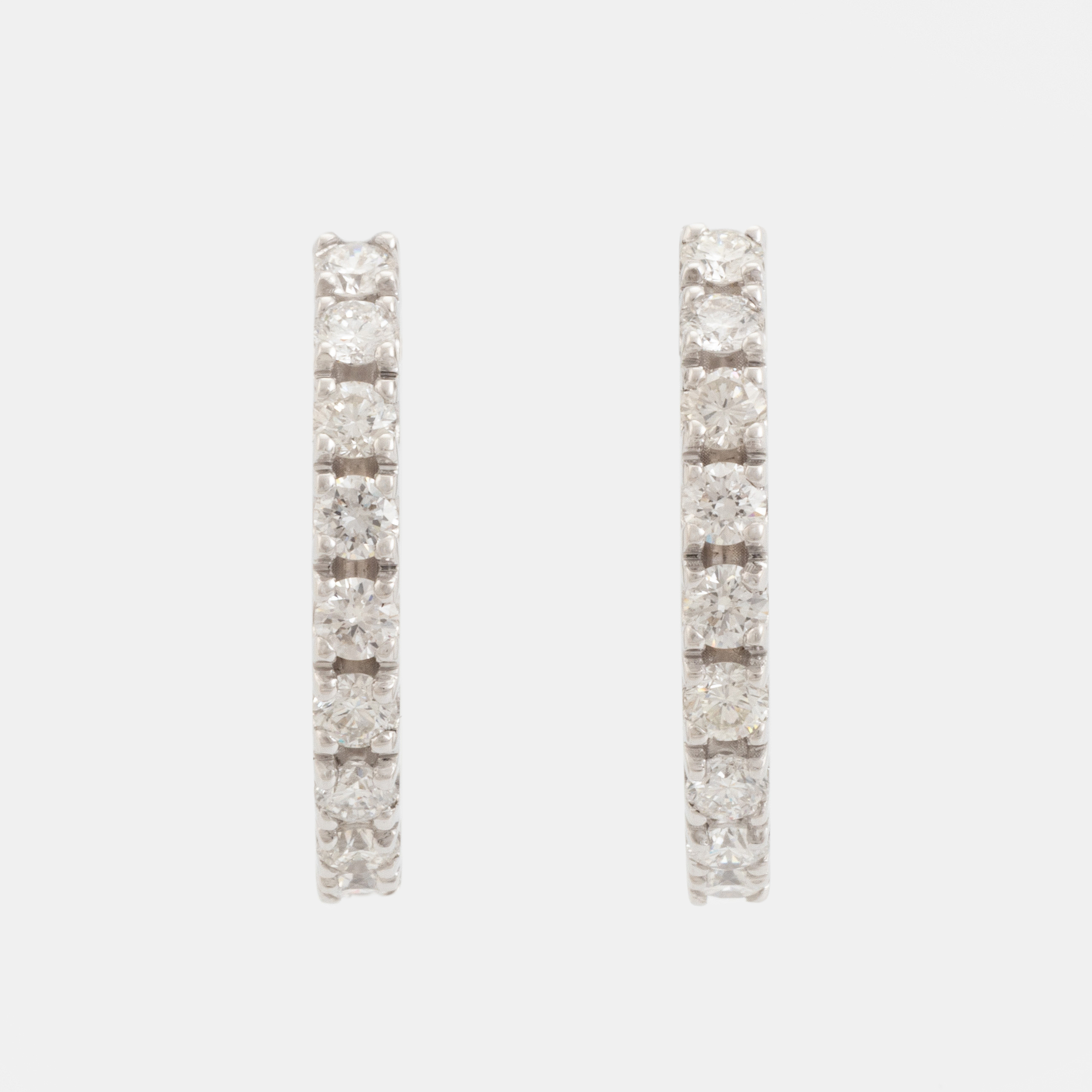 Brilliant cut diamond hoop earrings. - Bukowskis