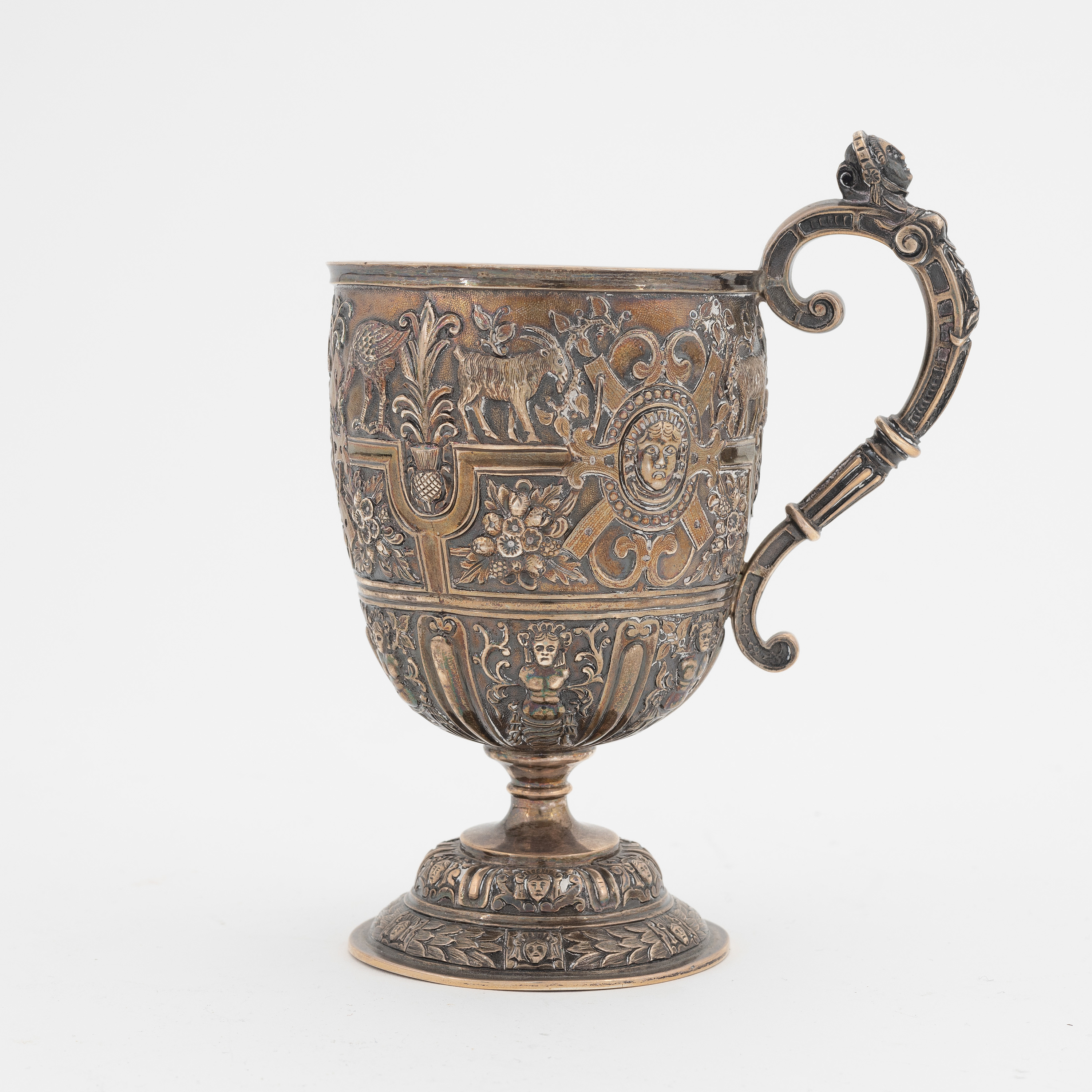 An English silver cup, mark of Daniel & Charles Houle, London 1871 ...