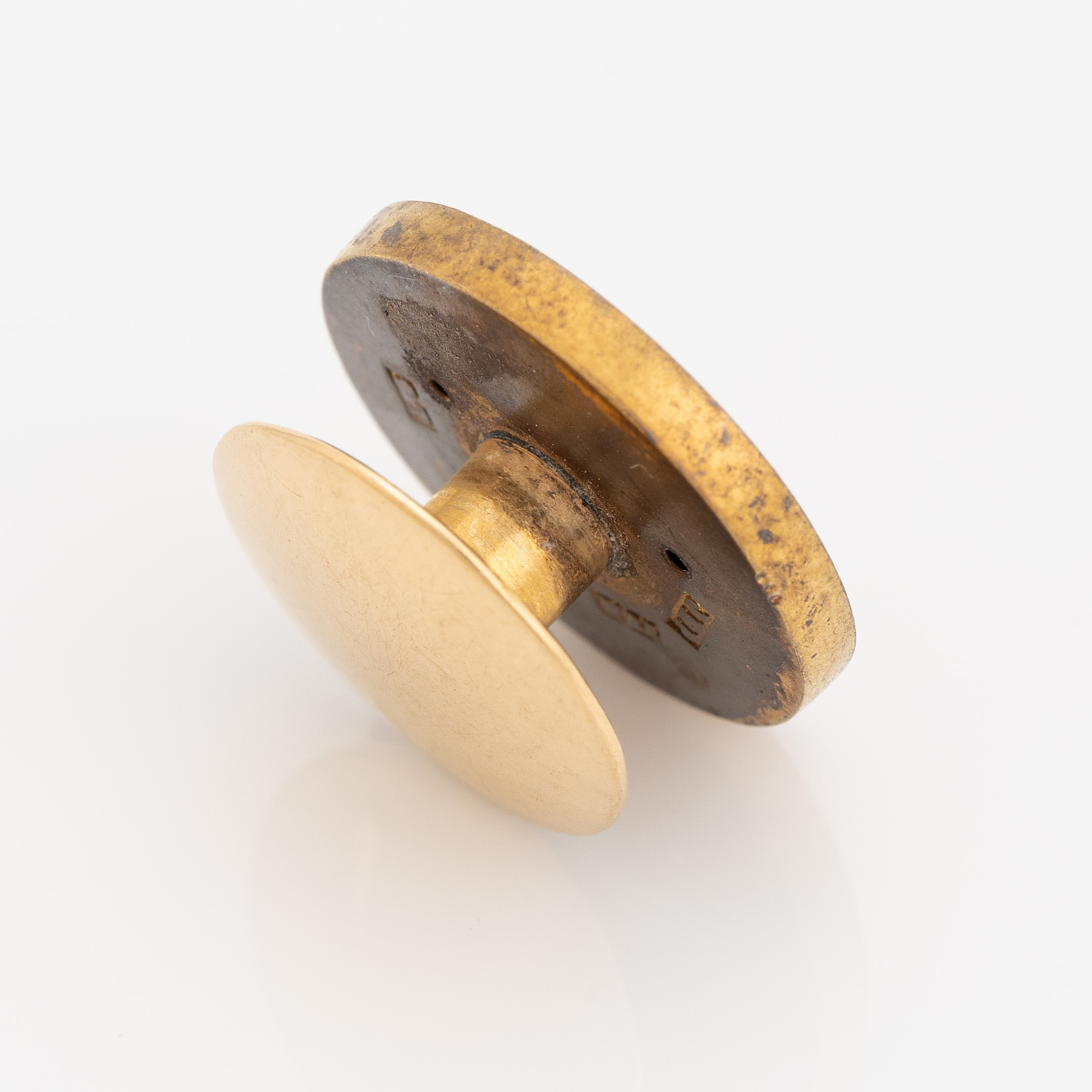 18K gold and rose cut diamond button. - Bukowskis