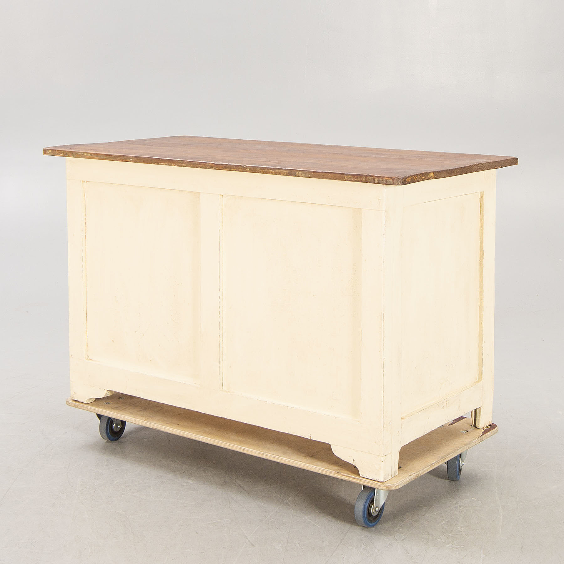 Workbench / kitchen counter, 20th century. - Bukowskis