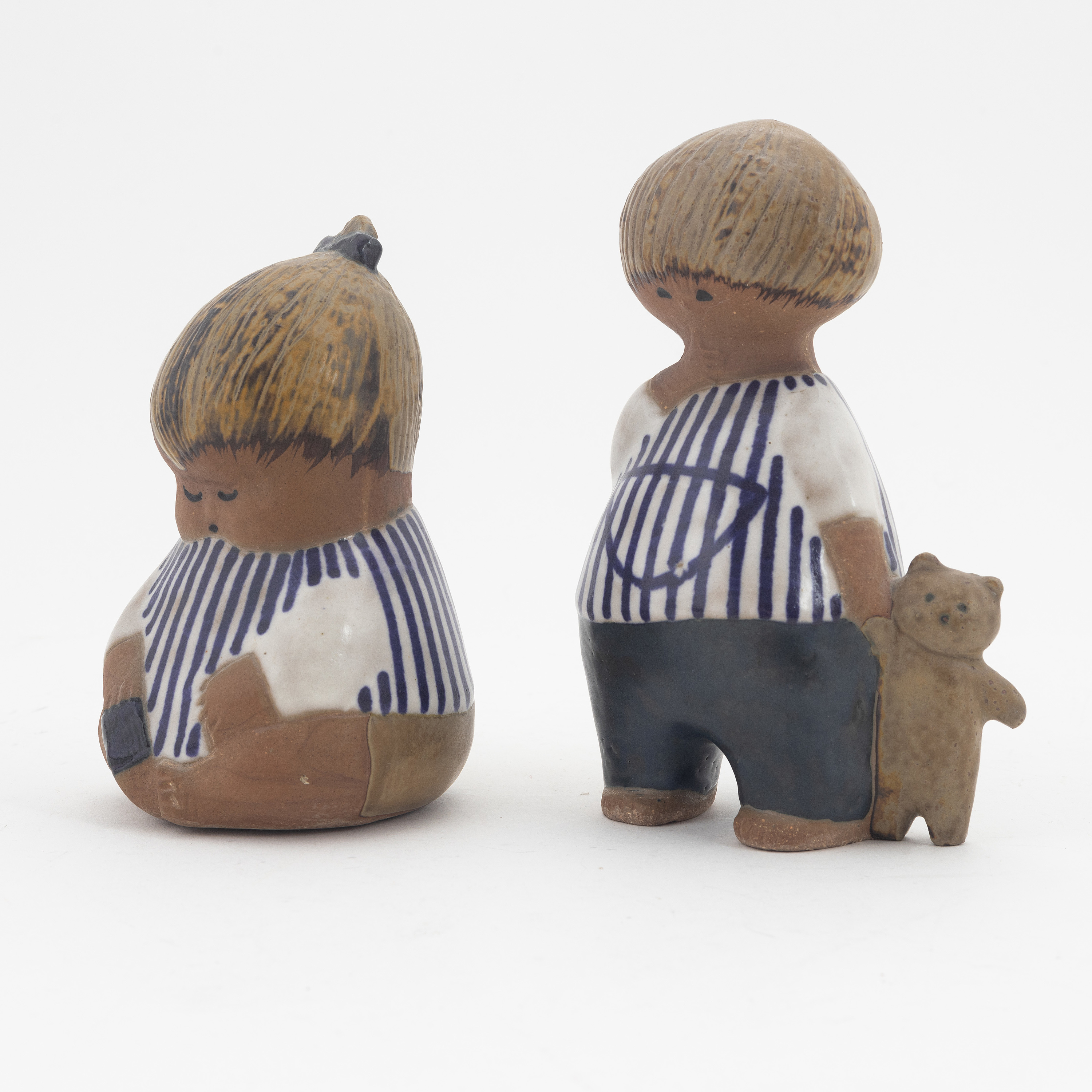 Lisa Larson, two stoneware figurines, Gustavsberg. - Bukowskis