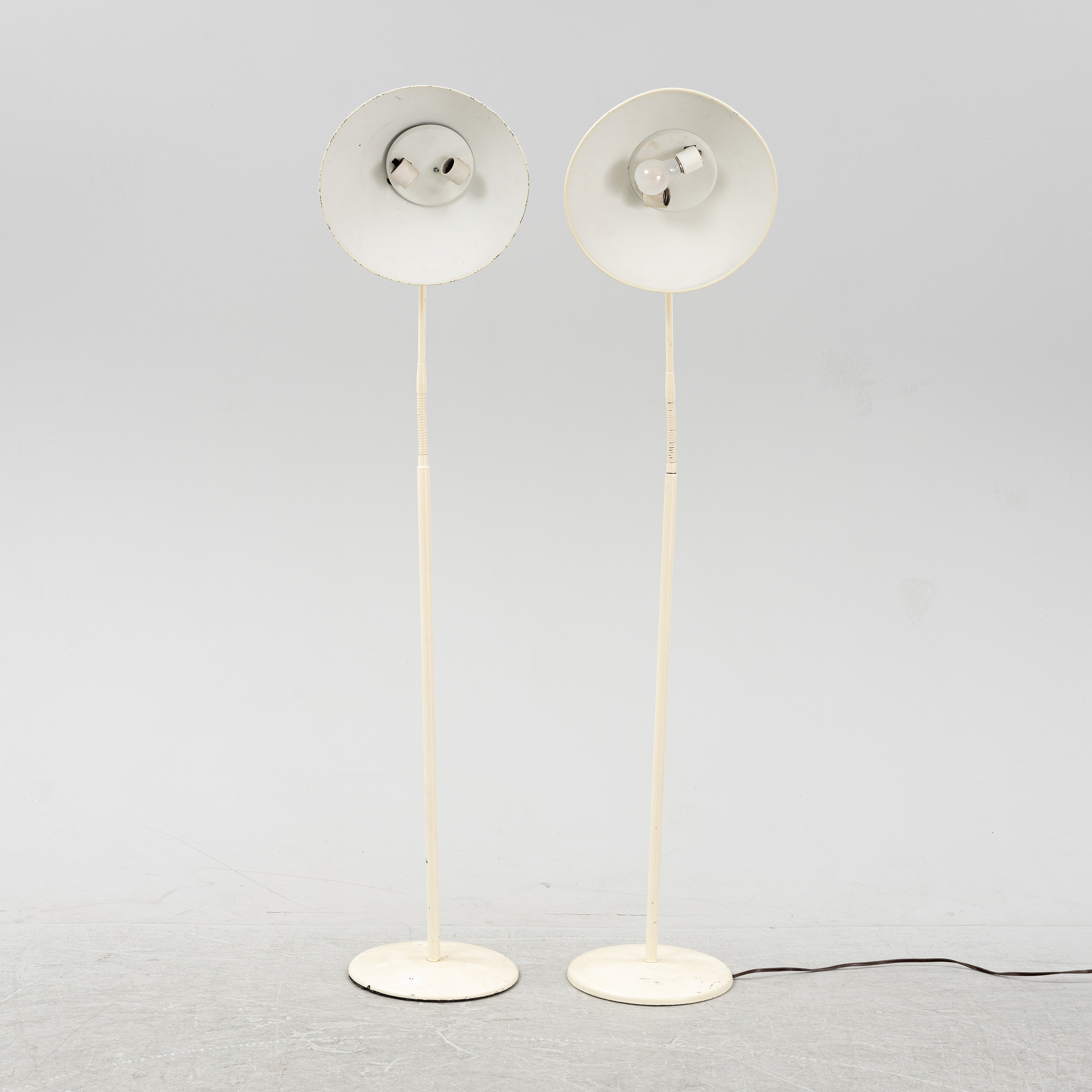 Kurt Versen Gooseneck, a pair of floor lights, mid 20th Century ...