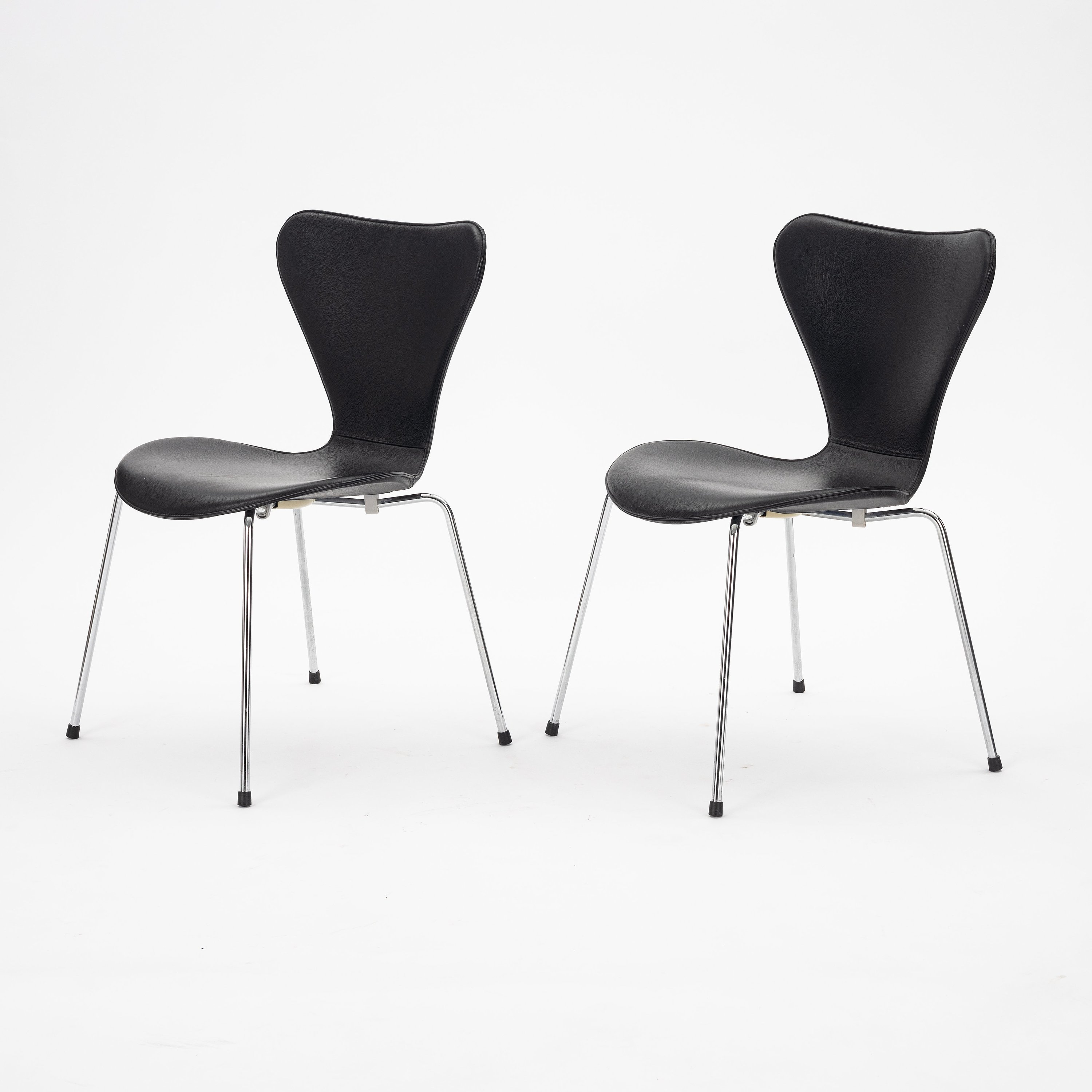 Arne Jacobsen, six 'Series 7' chairs, Fritz Hansen, Denmark. - Bukowskis