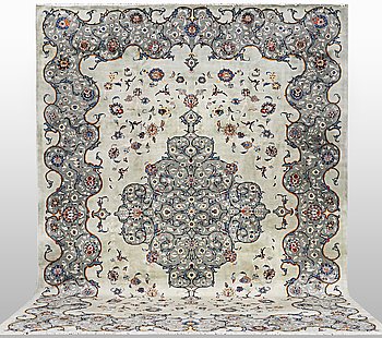 A carpet, Royal Keshan, ca 450 x 351 cm. - Bukowskis