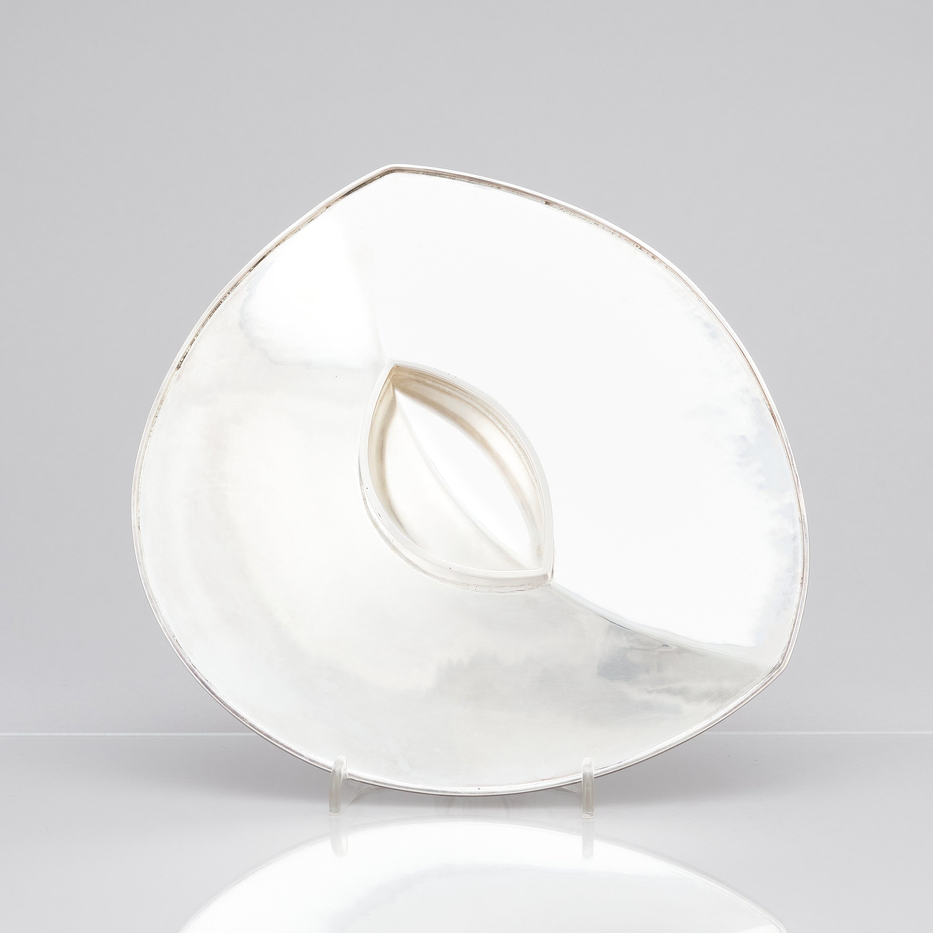 Jan Brunk, a sterling silver dish, Stockholm 1986. - Bukowskis
