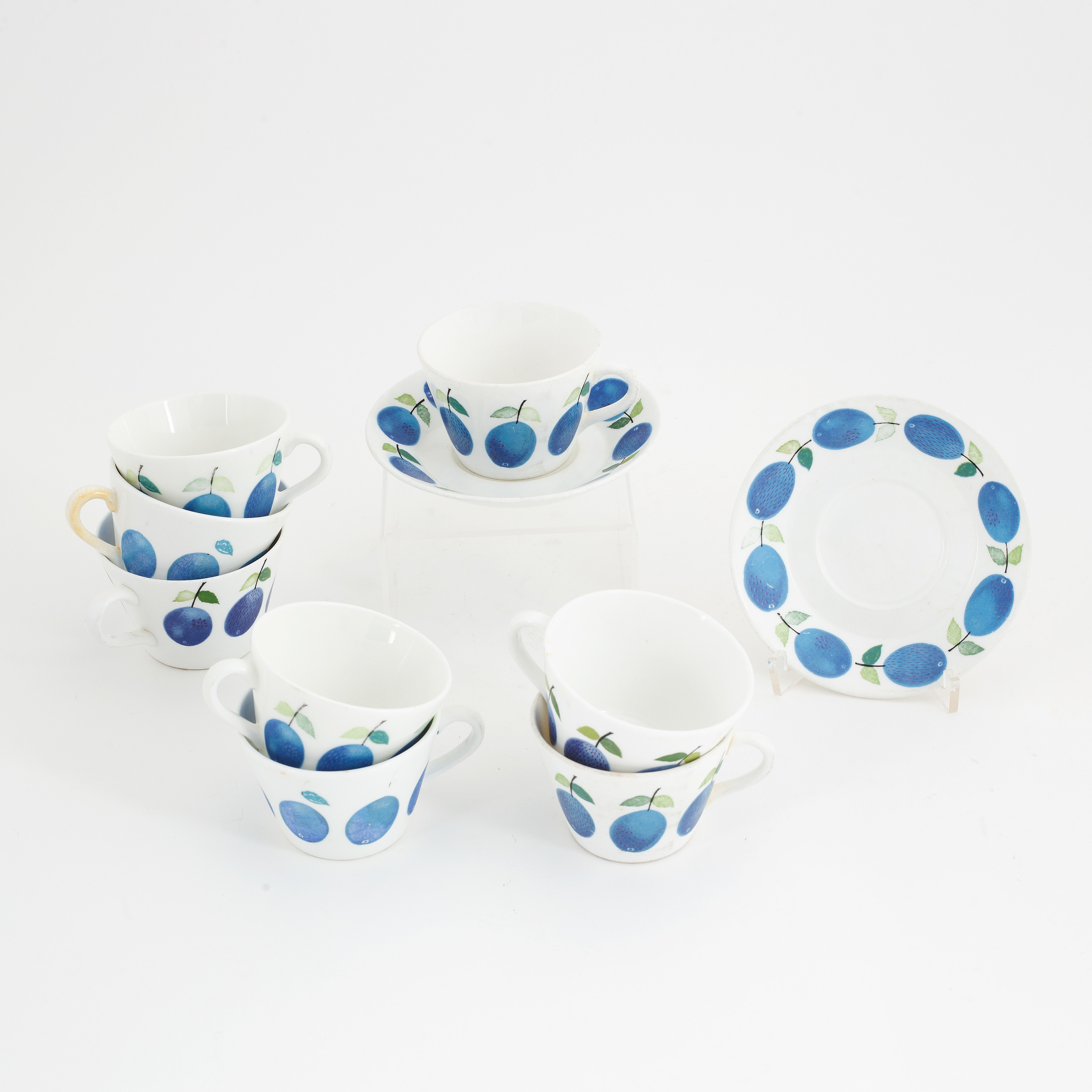 Stig Lindberg, eight coffee cups, 'Prunus', Gustavsberg. - Bukowskis