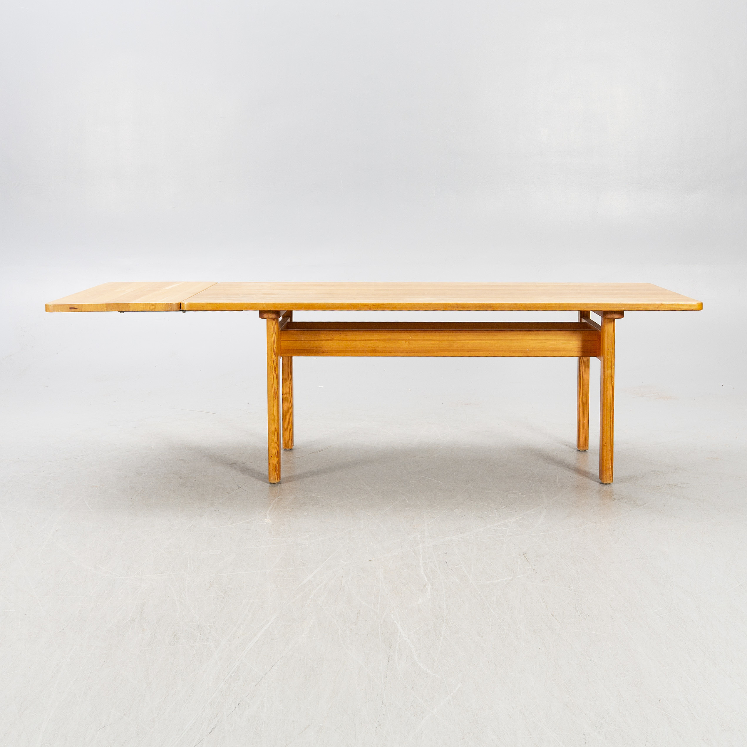 A pinewood "Asserbo" table by Børge Mogensen for Karl Andersson and ...