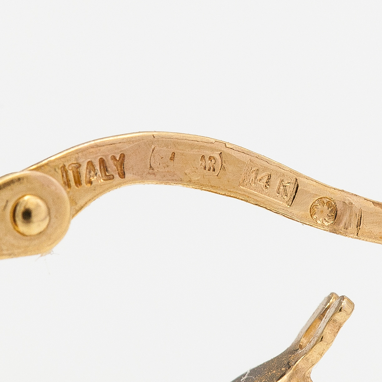A pair of 14K gold earrings. Italy. - Bukowskis